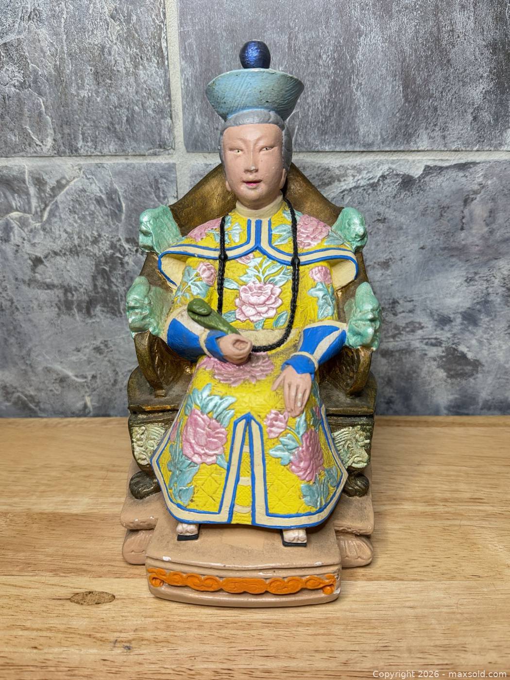 Painted seated Chinese official statue | Maxsold