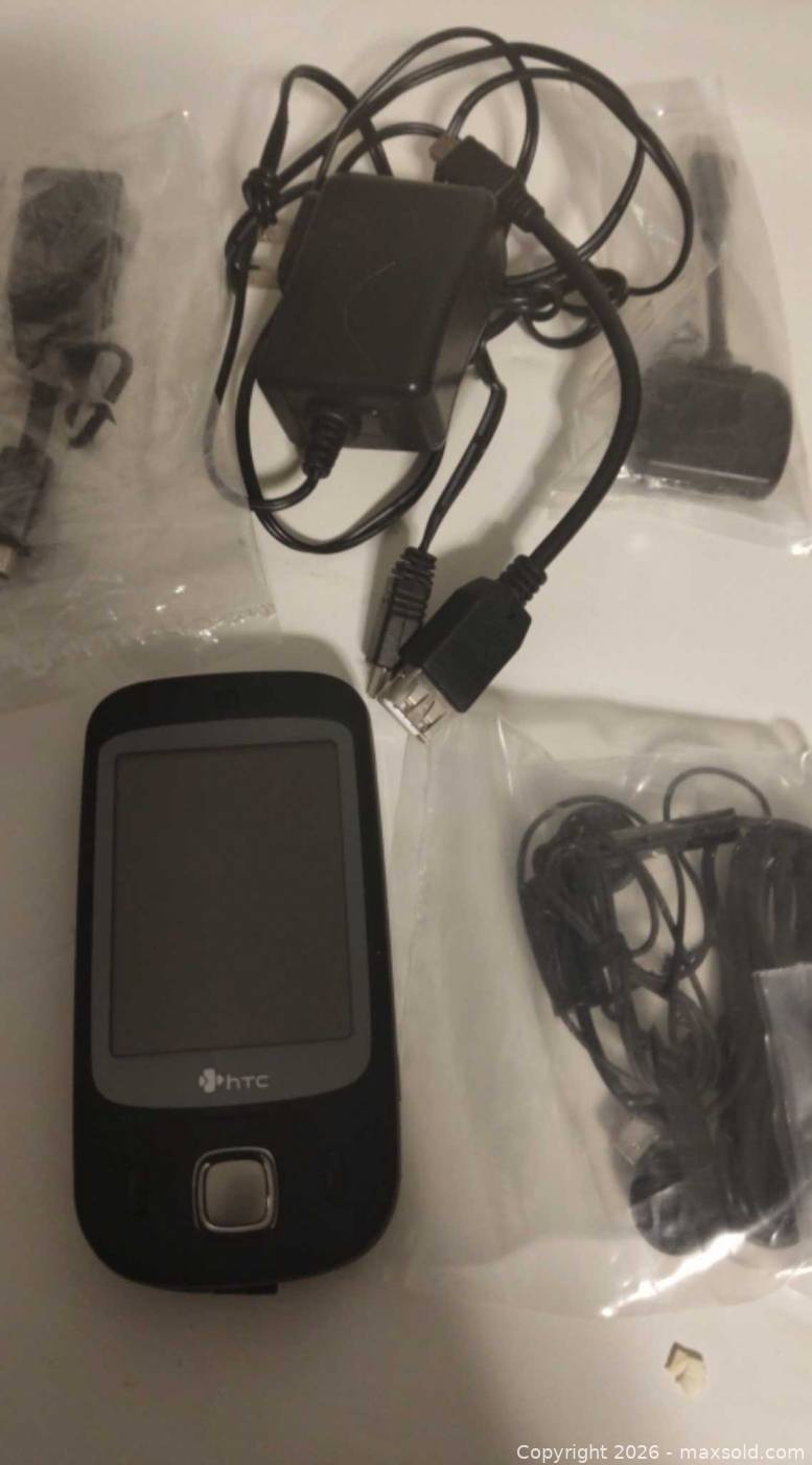 HTC Touch Dual P5310 Telus slide phone | Maxsold