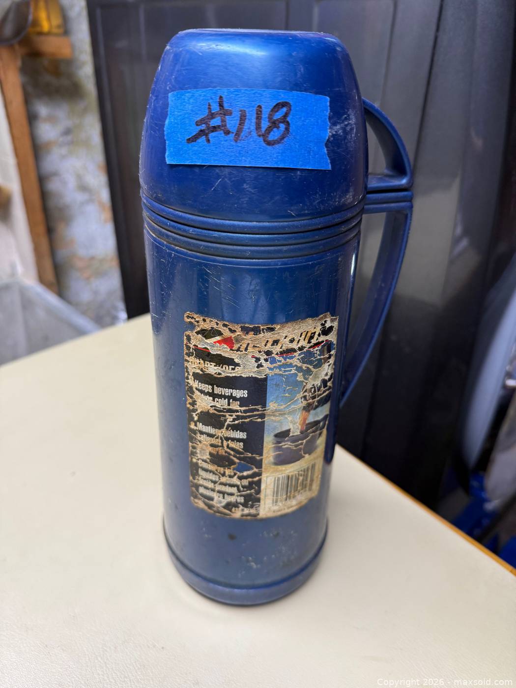 Aladdin blue plastic thermos 12 in | Maxsold