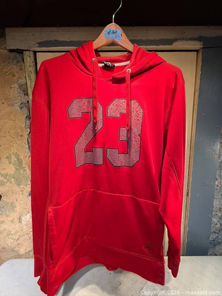 Michael Jordan red pullover hoodie XL | Maxsold