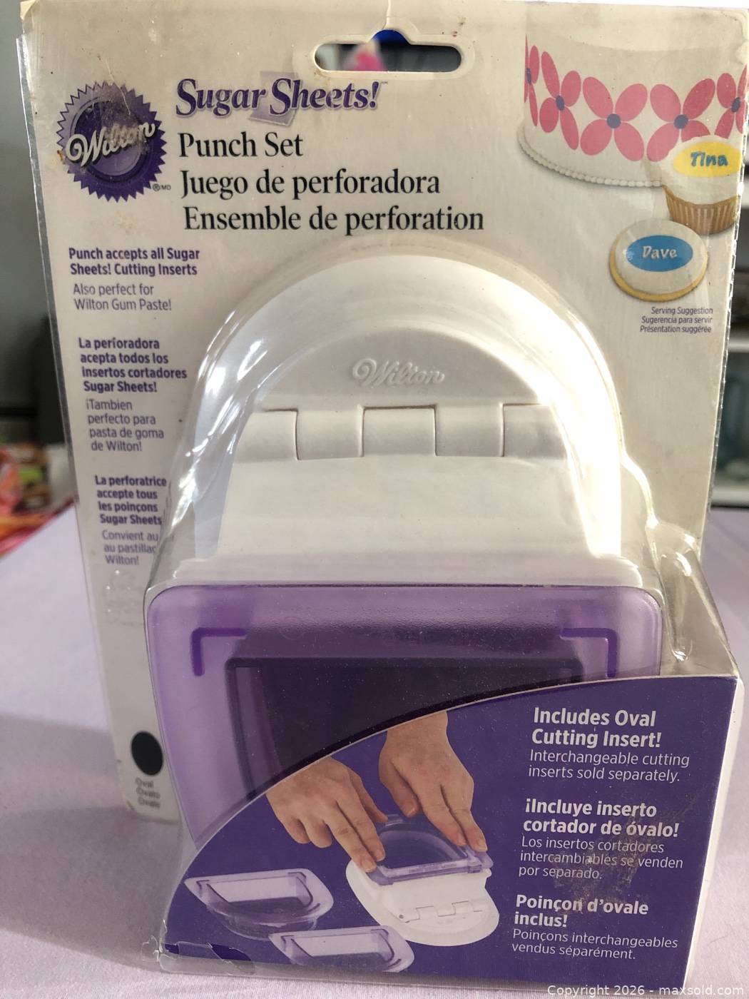 Wilton Sugar Sheets! Punch Set with Oval Insert | Maxsold