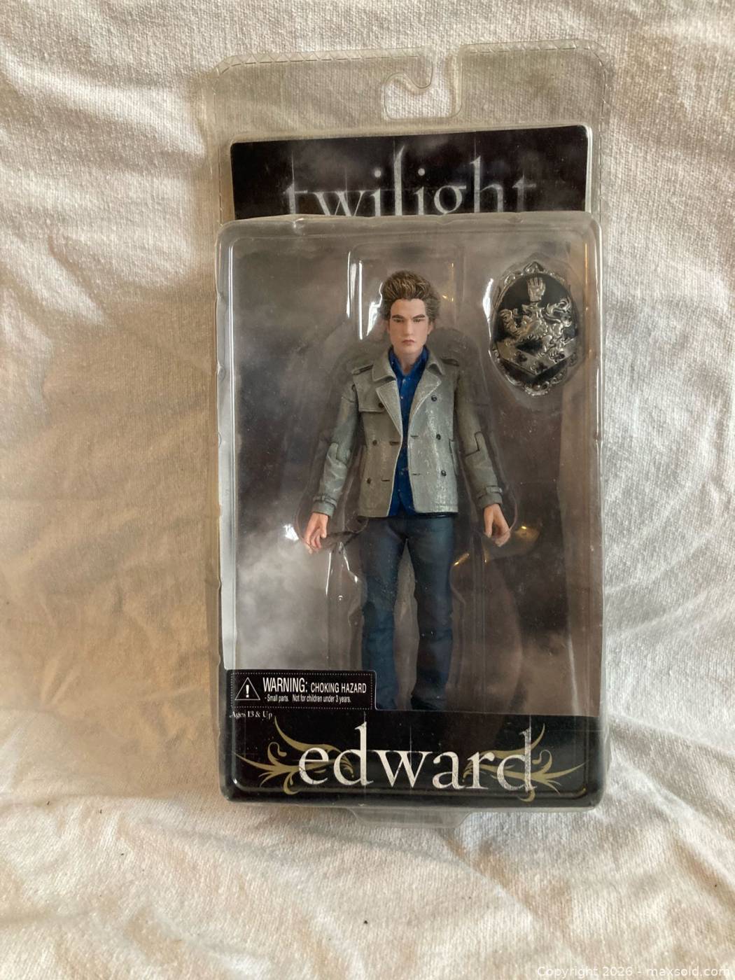 NECA Twilight Edward Cullen action figure new | Maxsold