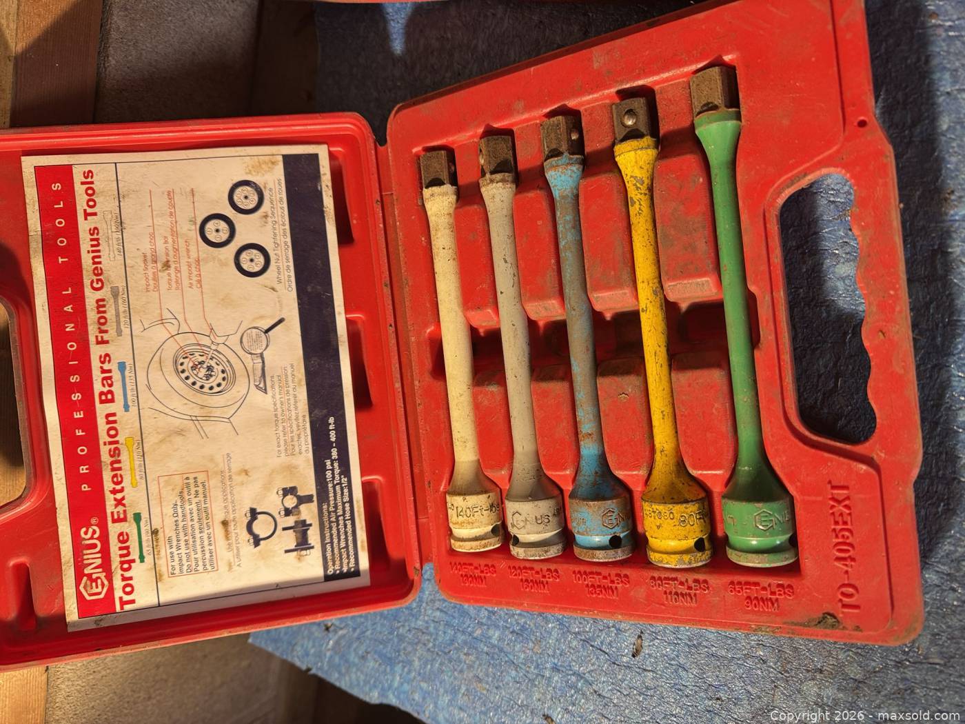 Torque extension bars and extractor socket sets | Maxsold