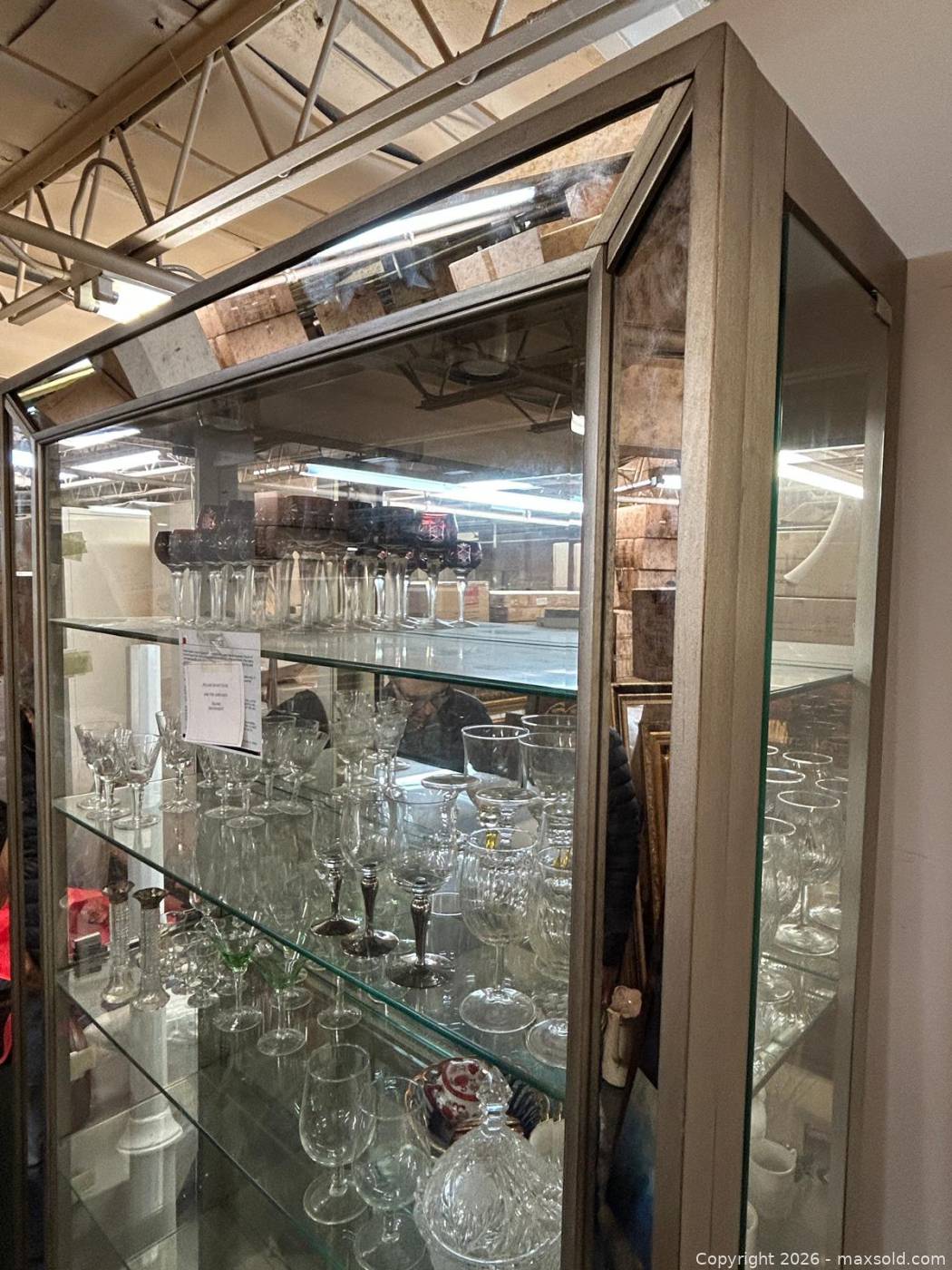 Mirrored glass display cabinet 46x14x82" | Maxsold