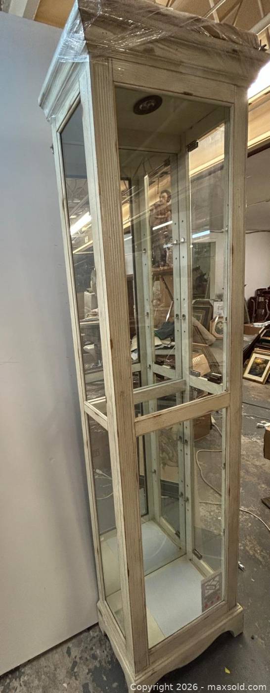 Weathered White Curio Cabinet | Maxsold