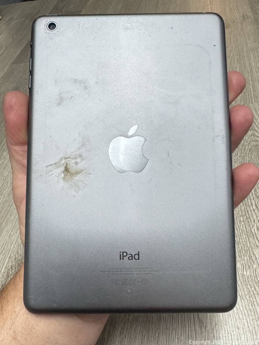 Apple iPad mini A1432 Wi-Fi Tablet | Maxsold