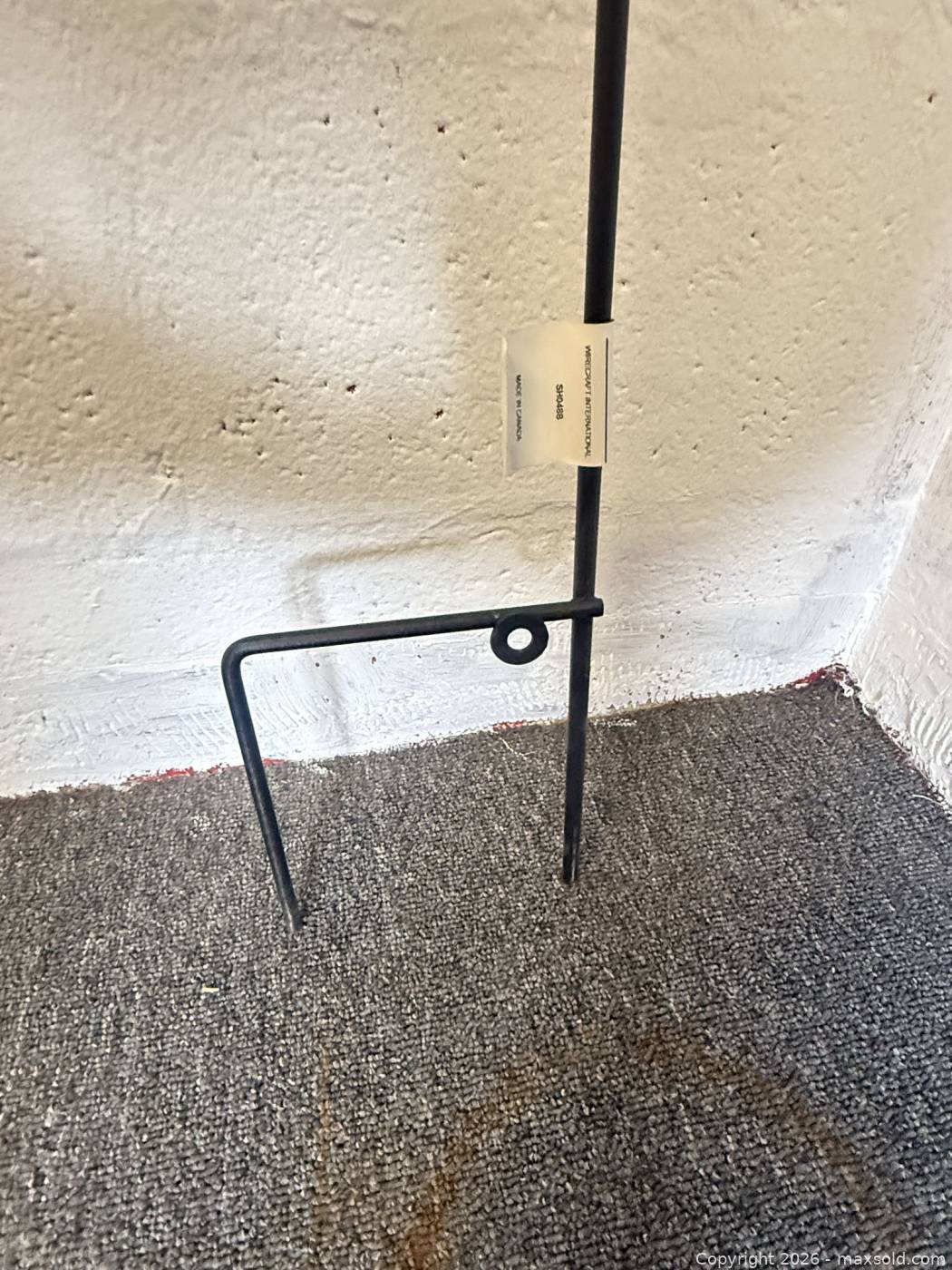 48” Black Single Shepherd’s Hook 48 in | Maxsold