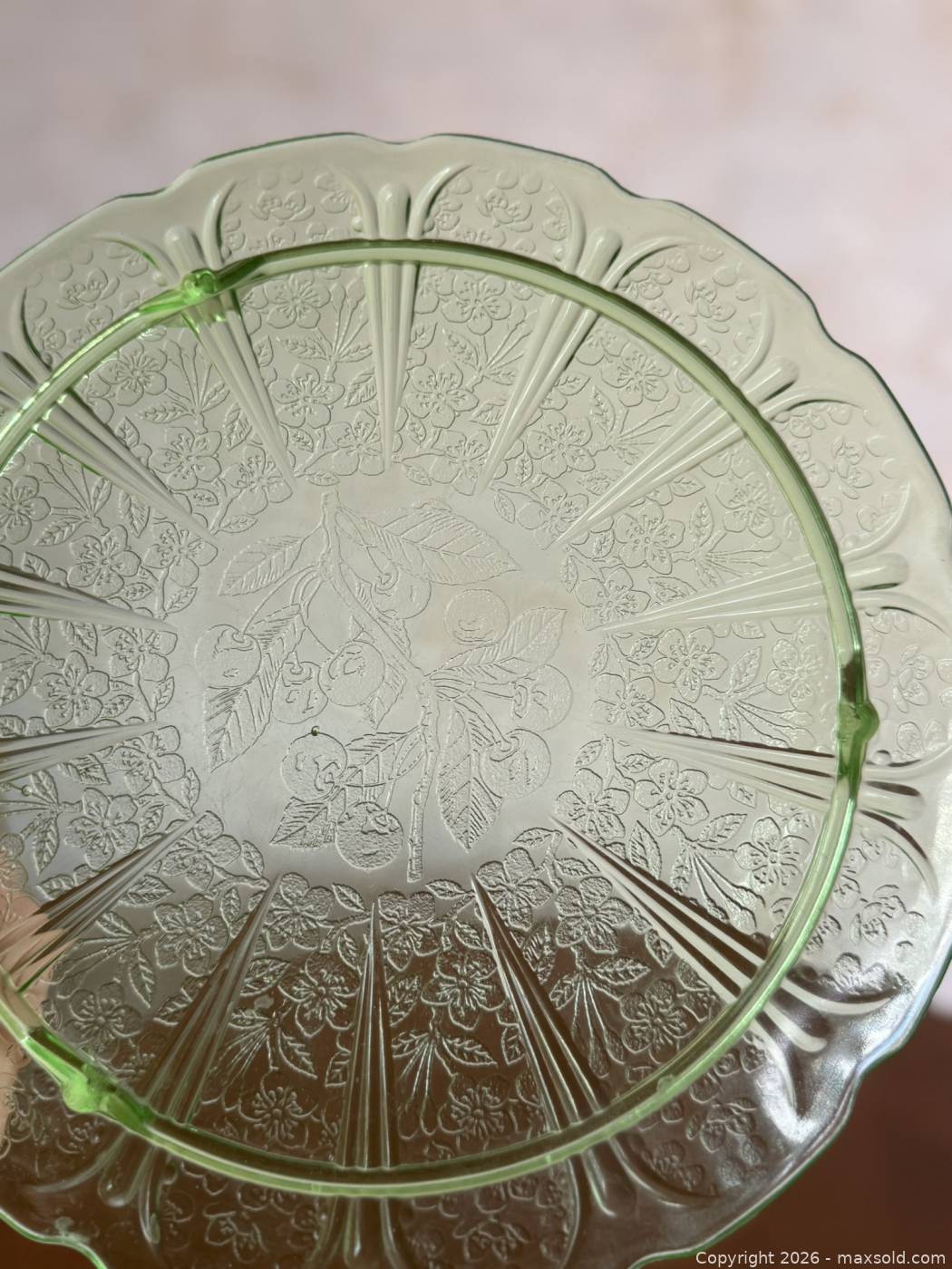 Green Jeannette Cherry Blossom depression glass platter | Maxsold