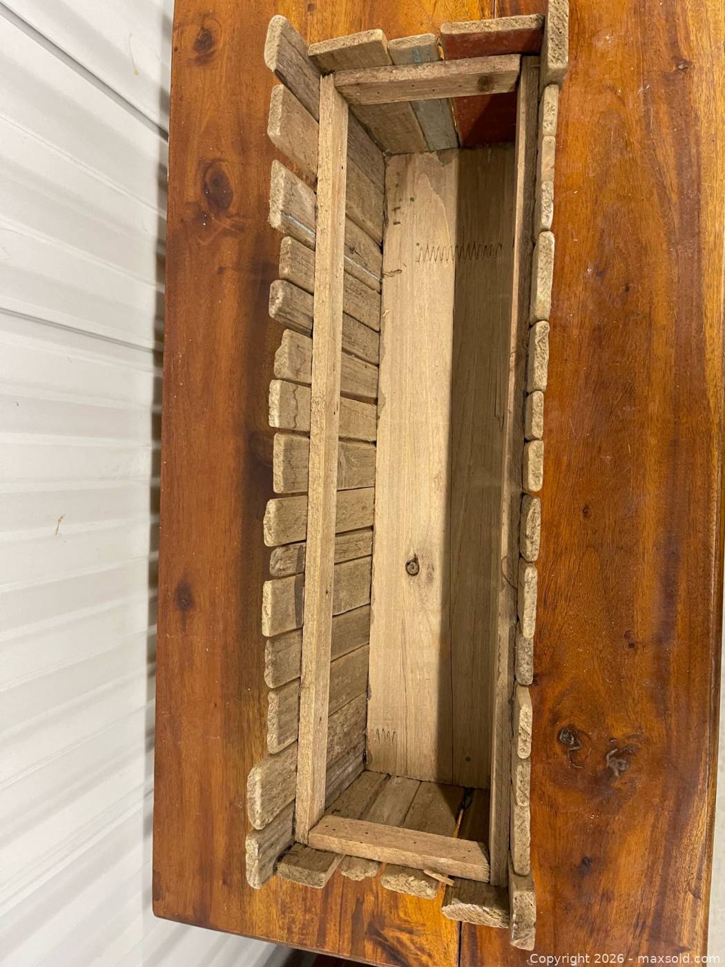 Small wooden rectangular planter with plastic liner | Maxsold