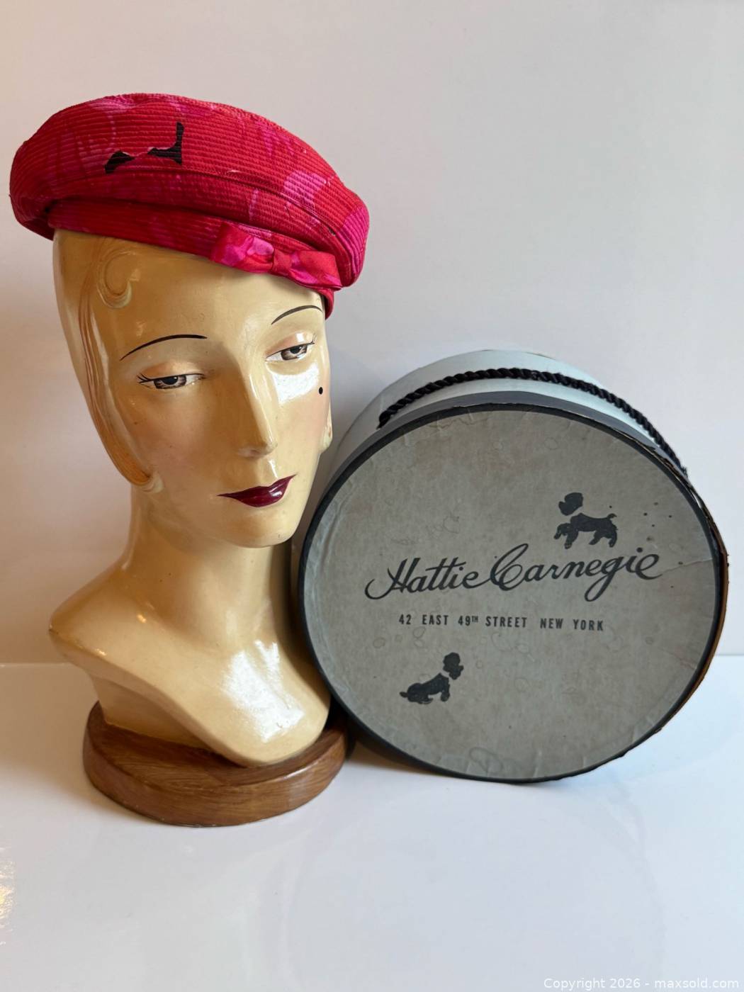 Vintage Hattie Carnegie Hot Pink Beret Hat With Original Box | Maxsold