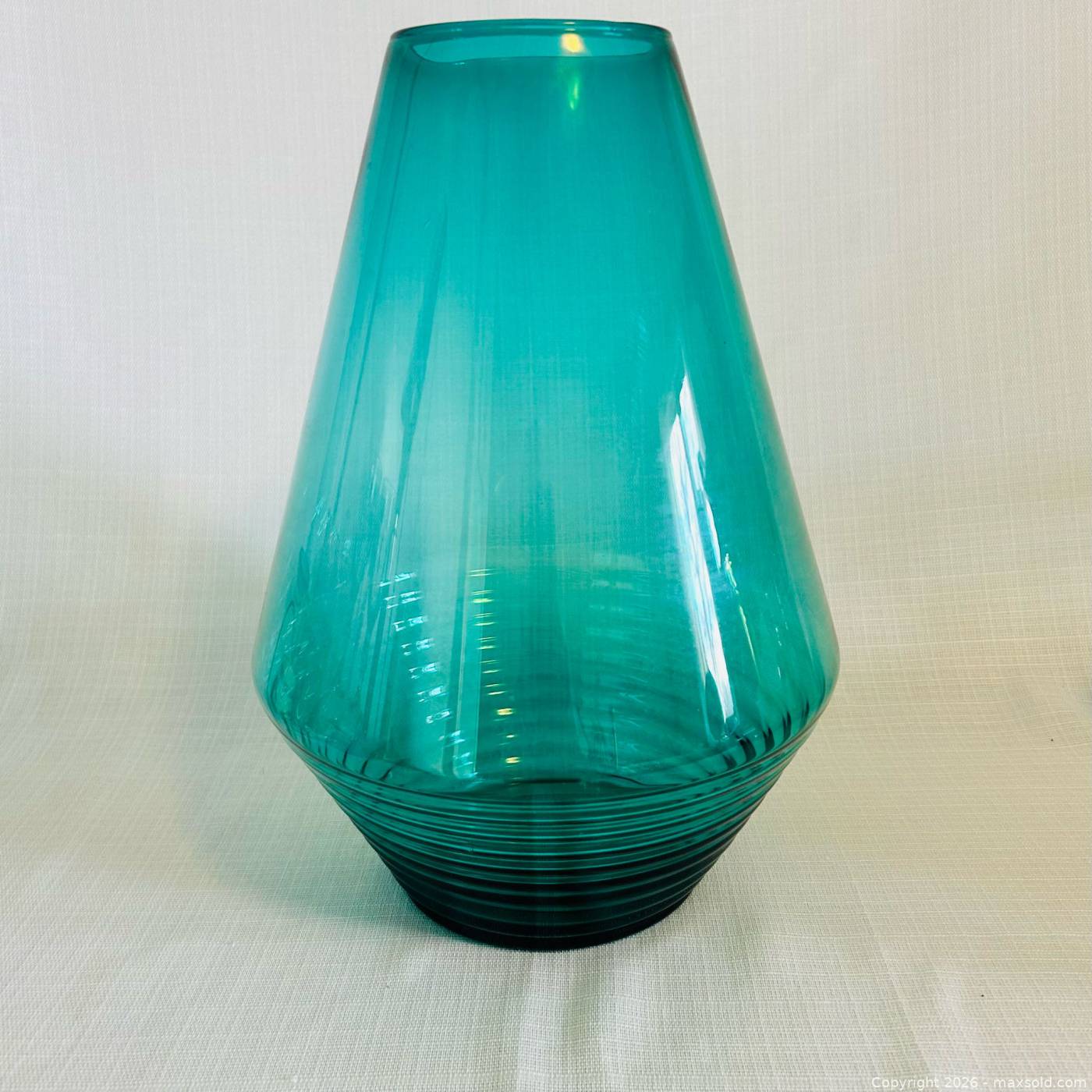 Vintage Tamara Aladin Teal Glass Vase | Maxsold