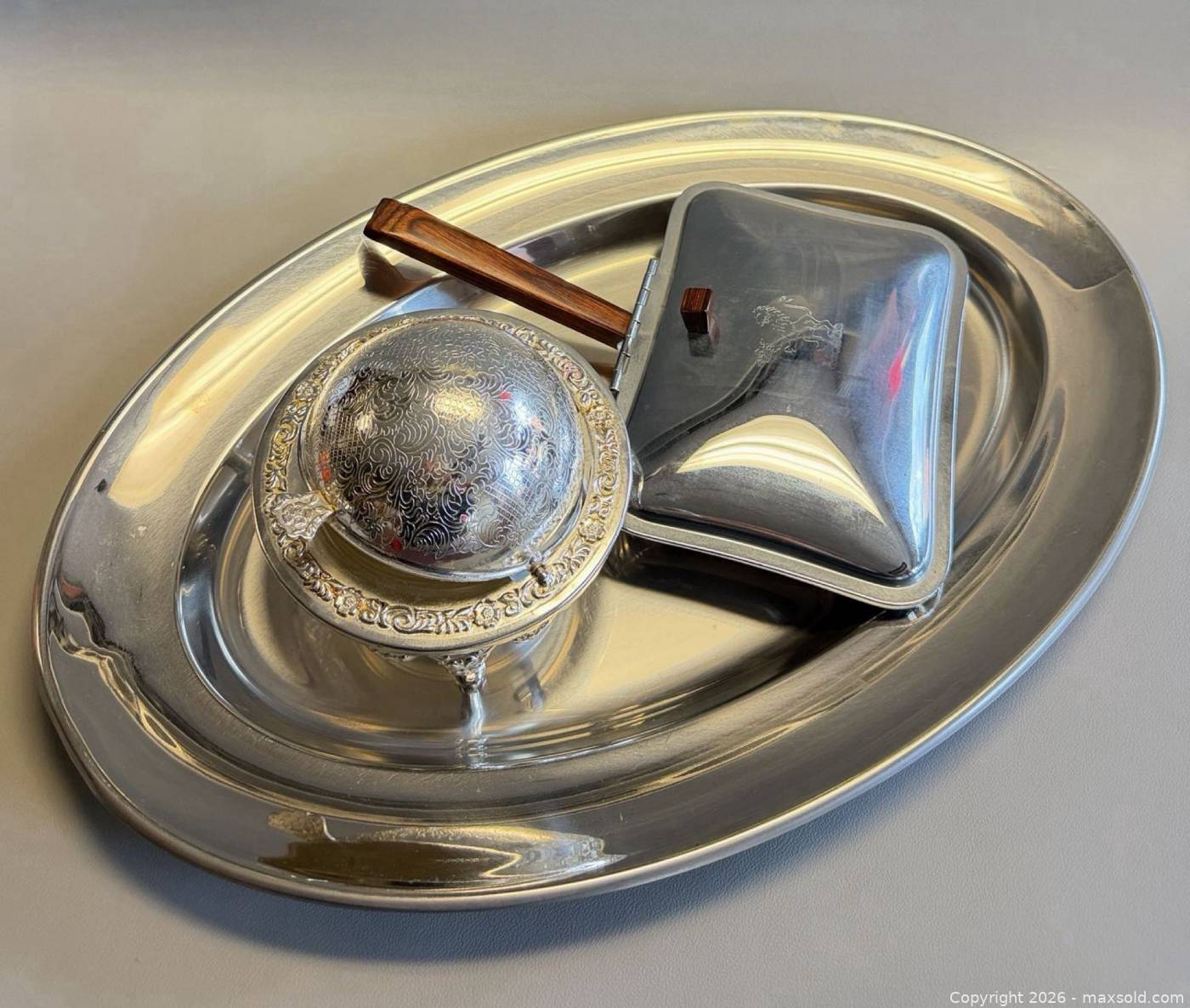 Vintage silver-plated roll-top dish, Irvinware silent butler and oval ...