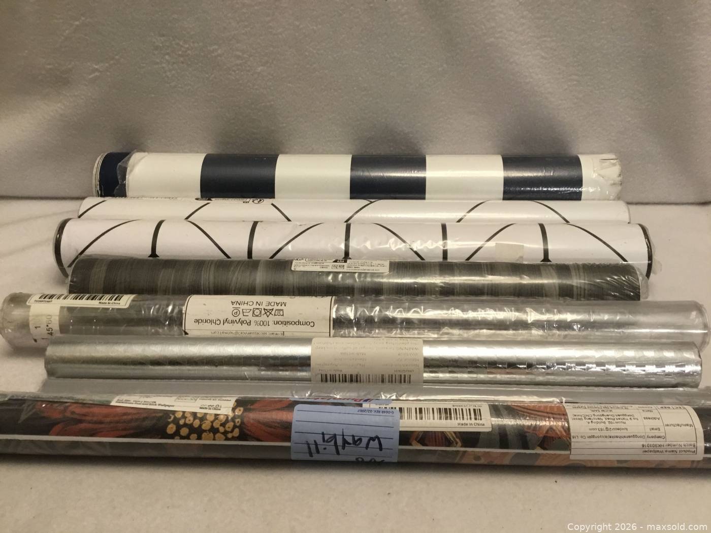 8 sealed self-adhesive wallpaper & liner rolls | Maxsold