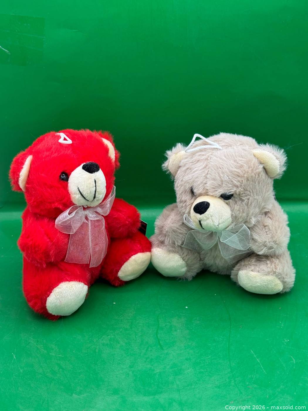 Toy Affair plush teddy bears, pair | Maxsold