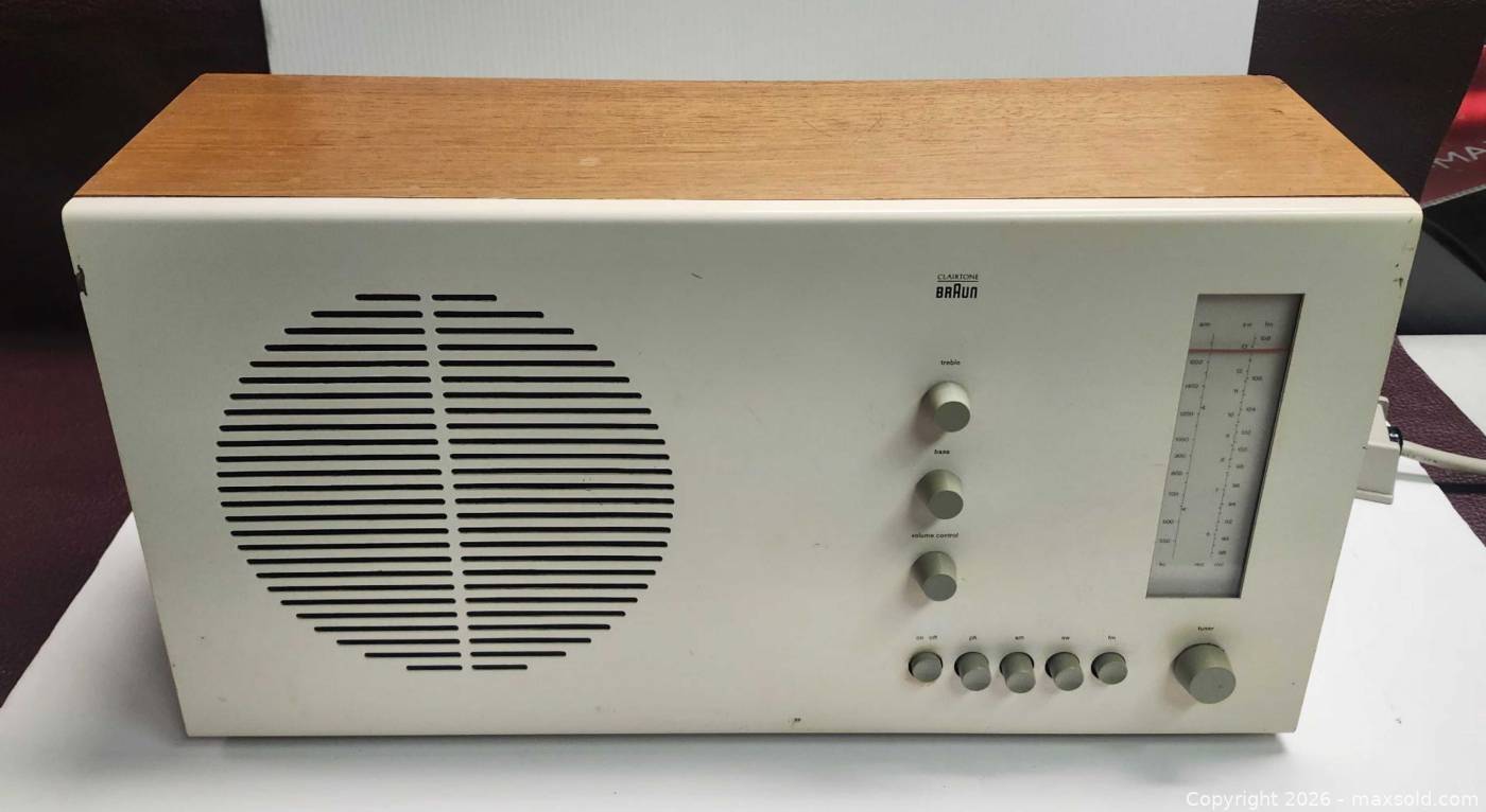 Braun RT 20C tube radio | Maxsold