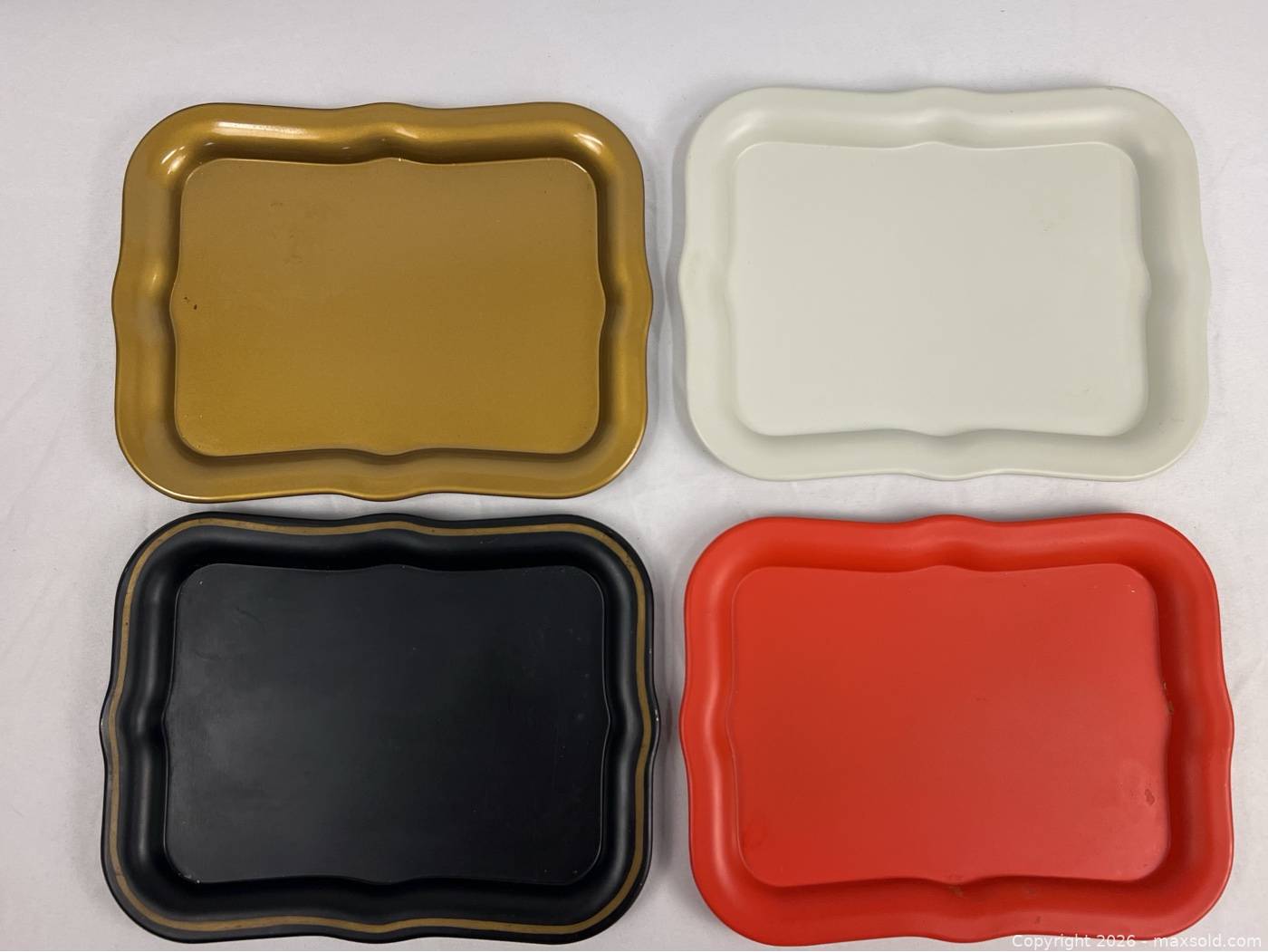 Twelve vintage metal snack trays 8.5" x 6.5" | Maxsold