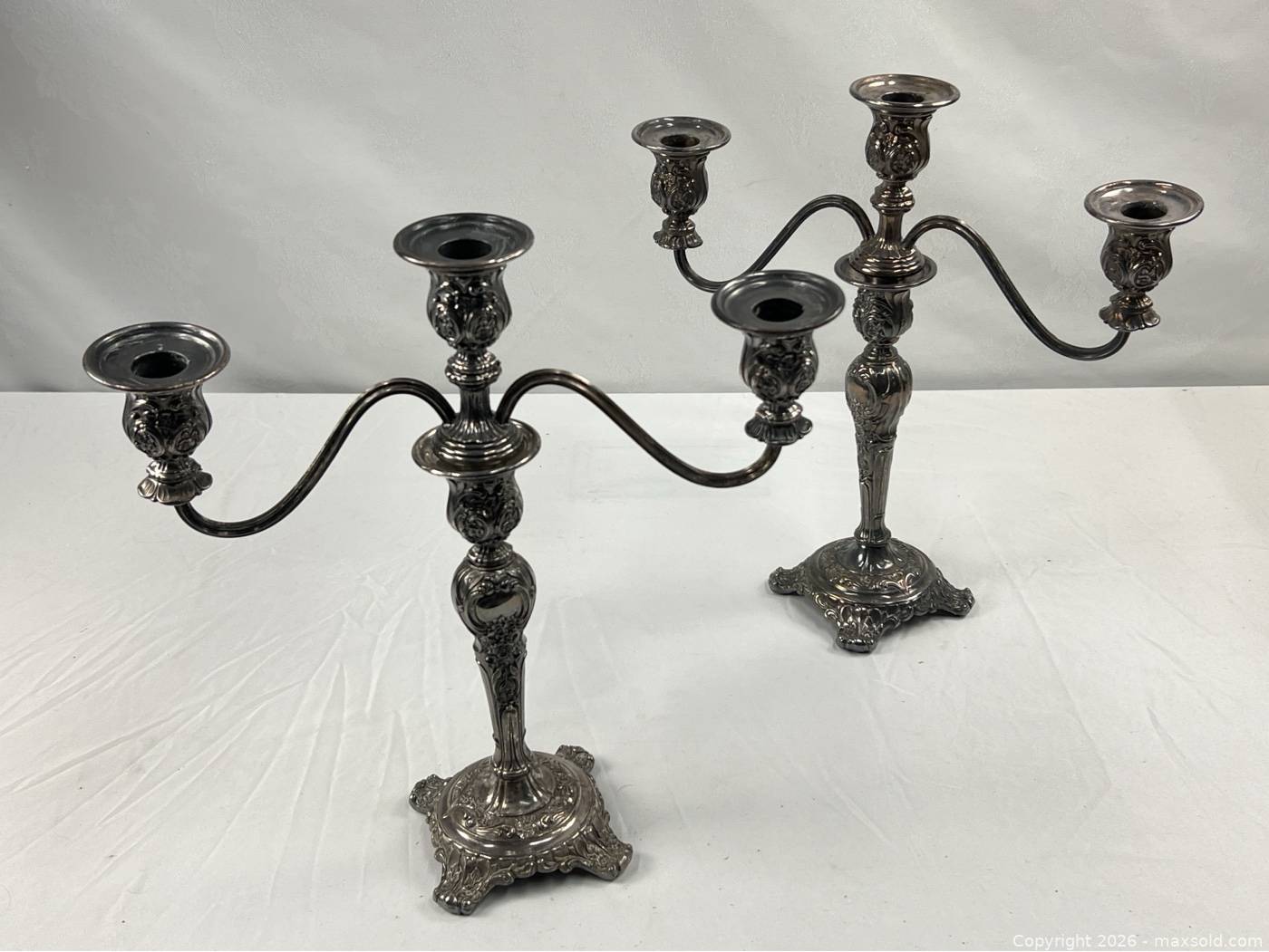 Wm Rogers & Son silverplate convertible candelabras pair | Maxsold