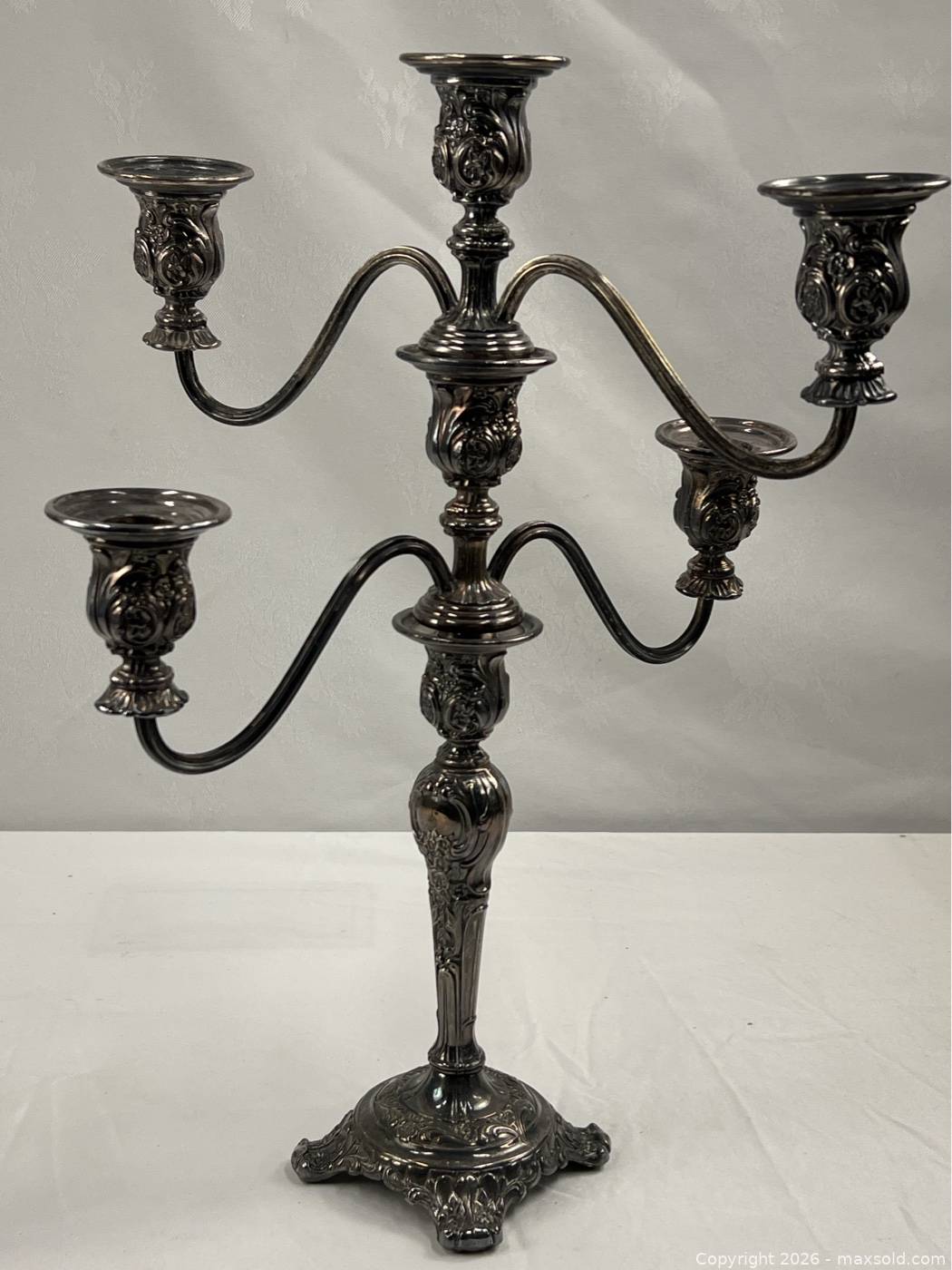 Wm Rogers & Son silverplate convertible candelabras pair | Maxsold