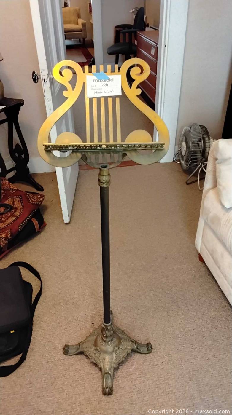 Brass Lyre-Style Floor Music Stand | Maxsold