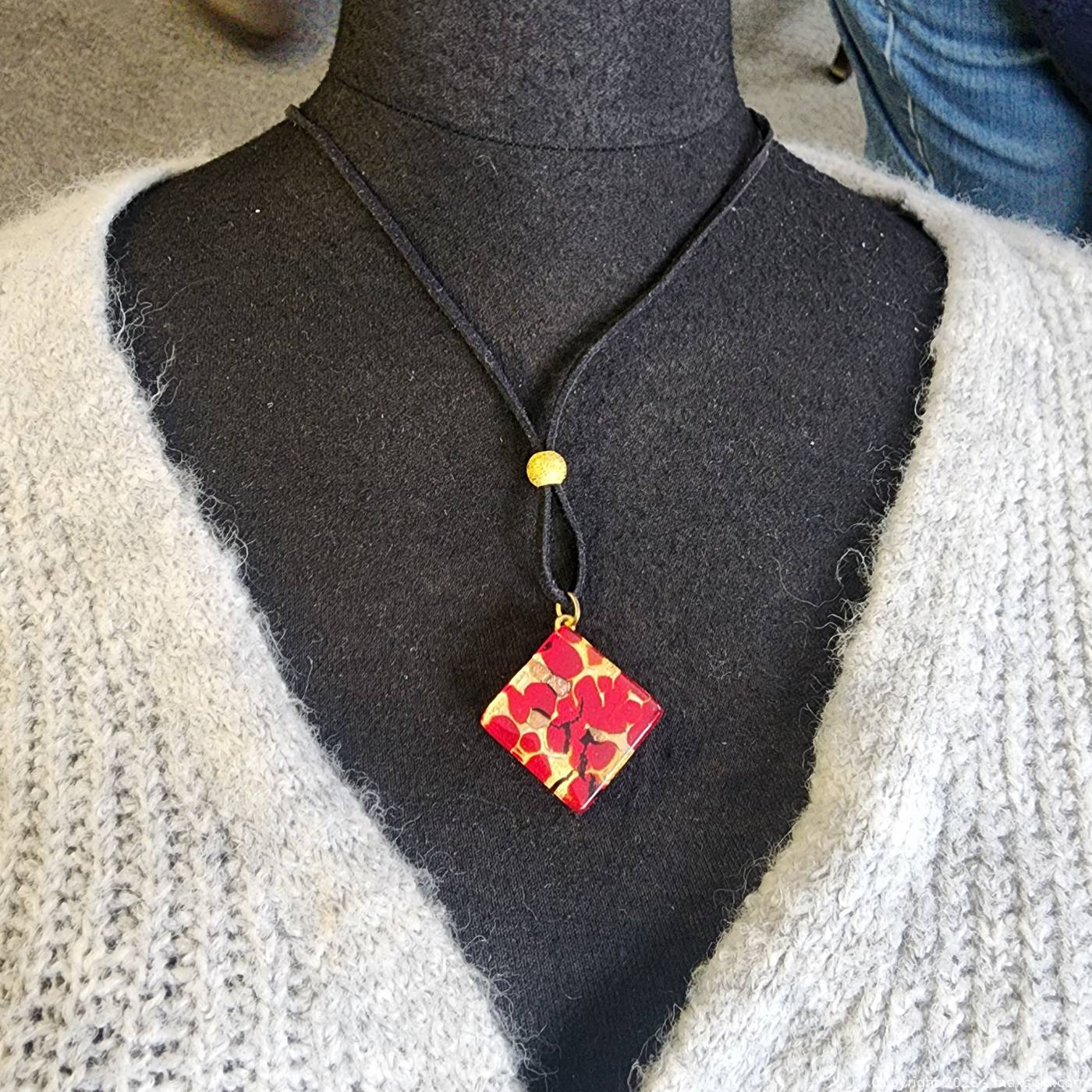 Murano glass red square pendant necklace | Maxsold