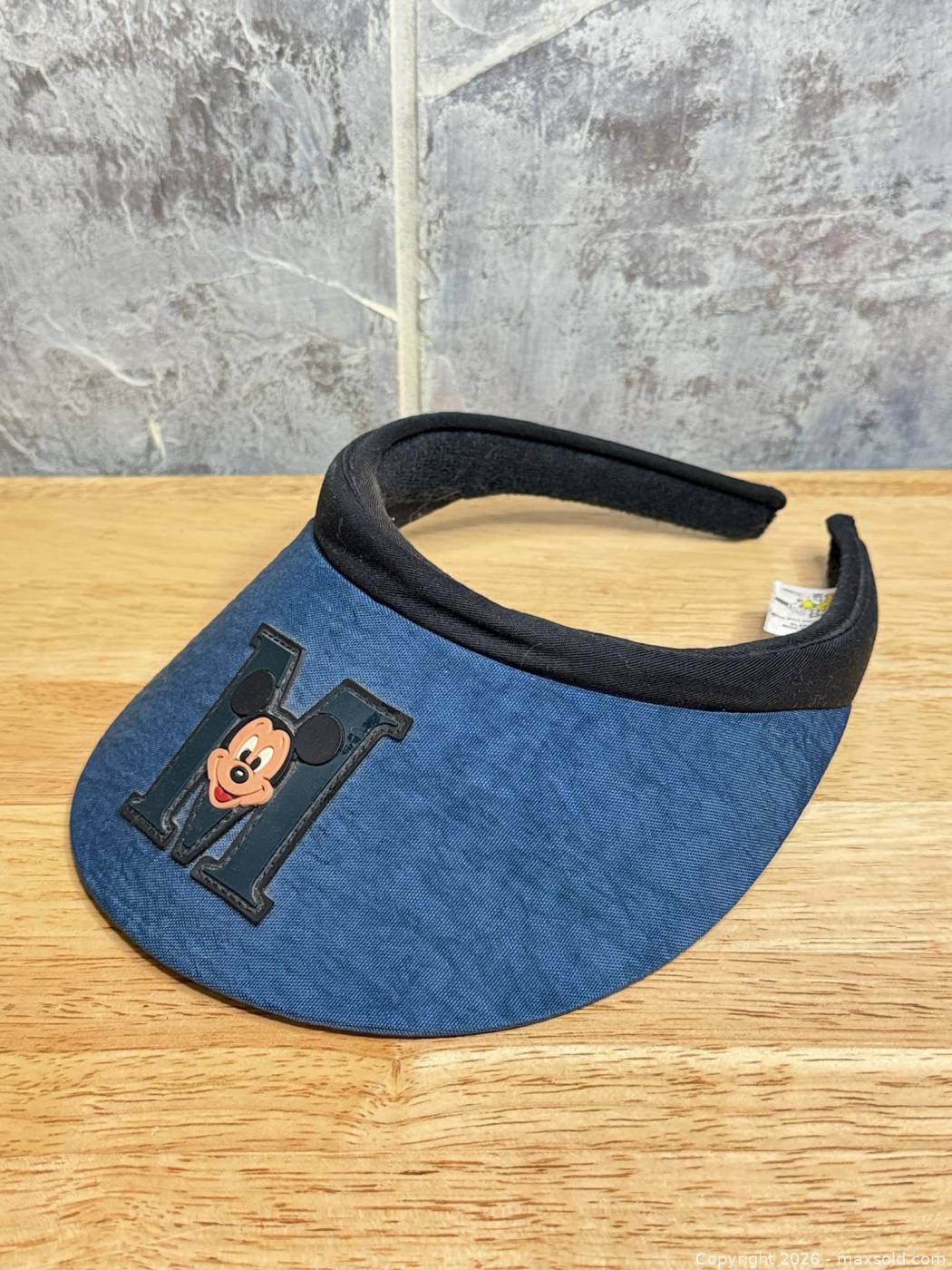 Goofy's Mickey Mouse navy visor | Maxsold