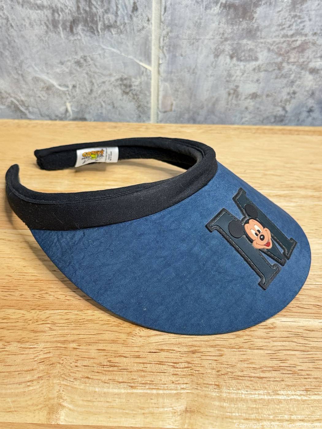 Goofy's Mickey Mouse navy visor | Maxsold