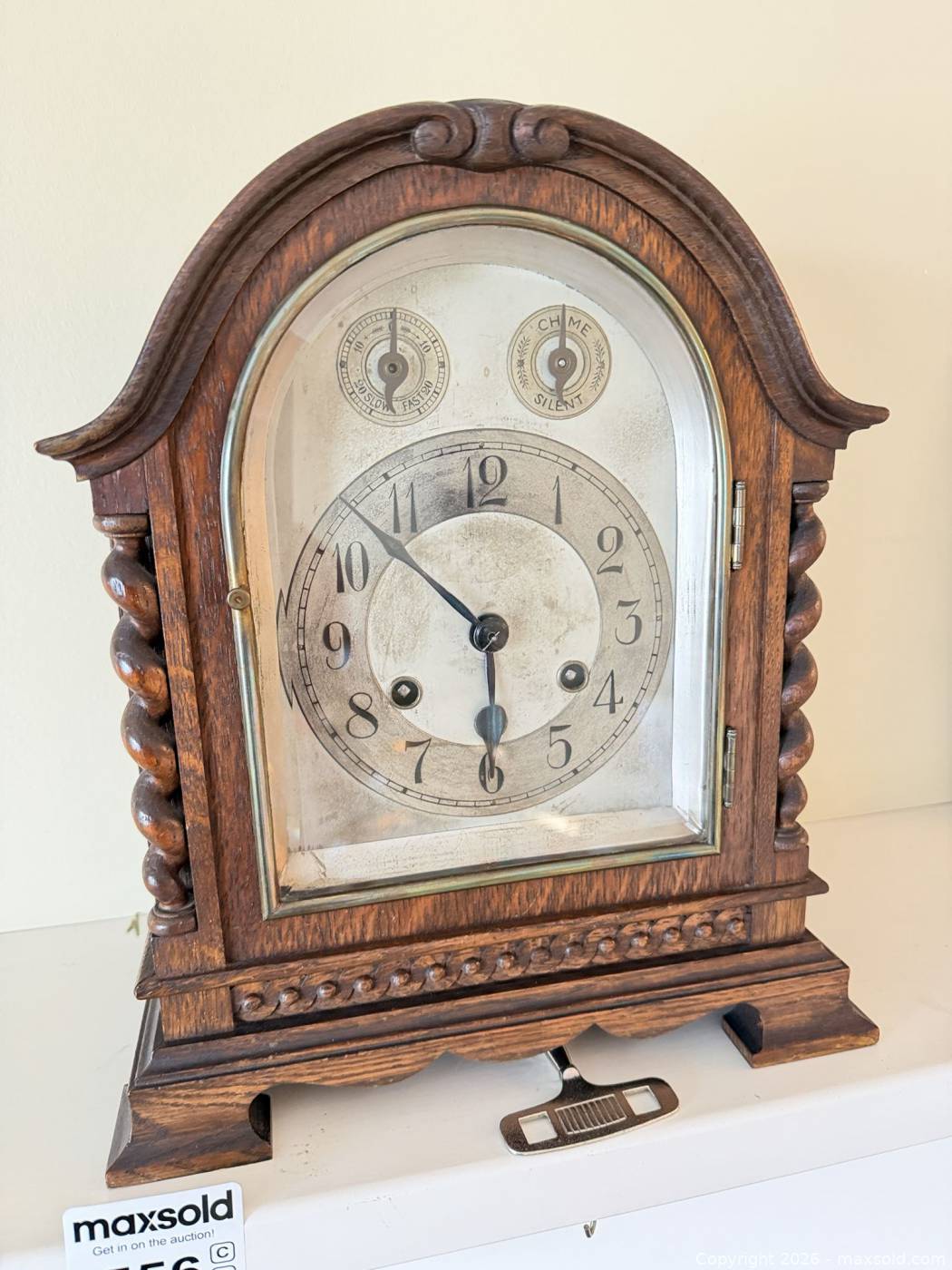 Wood Mantel Shelf Clock With Key | Maxsold