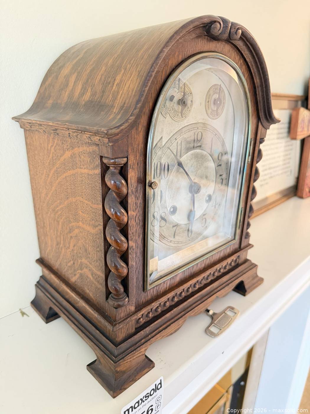 Wood Mantel Shelf Clock With Key | Maxsold