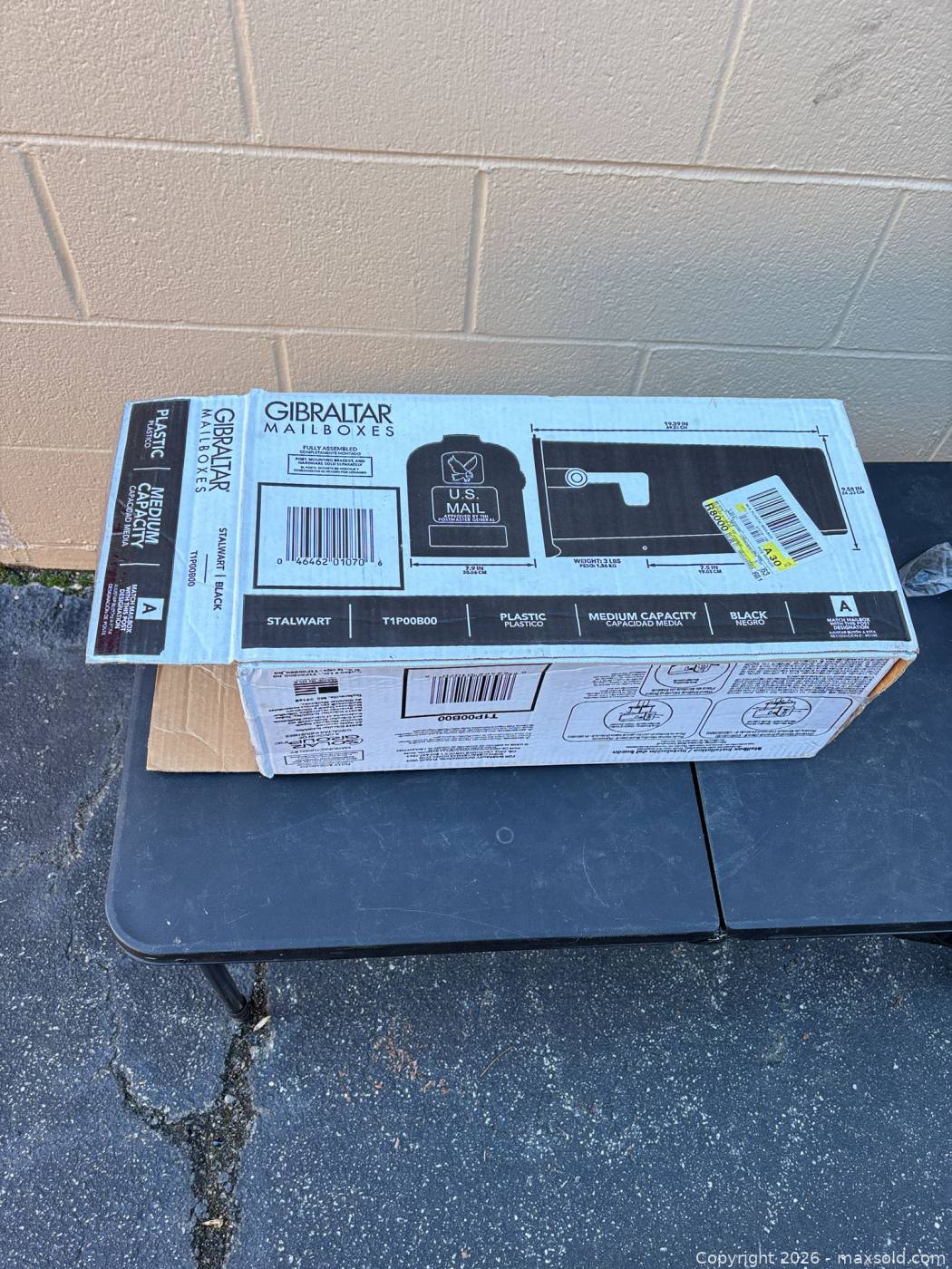 Gibraltar Mailboxes Stalwart T1P00800 Plastic Mailbox | Maxsold