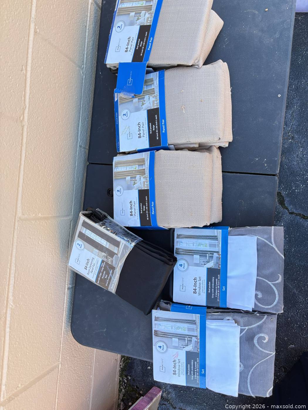 Six new packaged window curtain panels | Maxsold