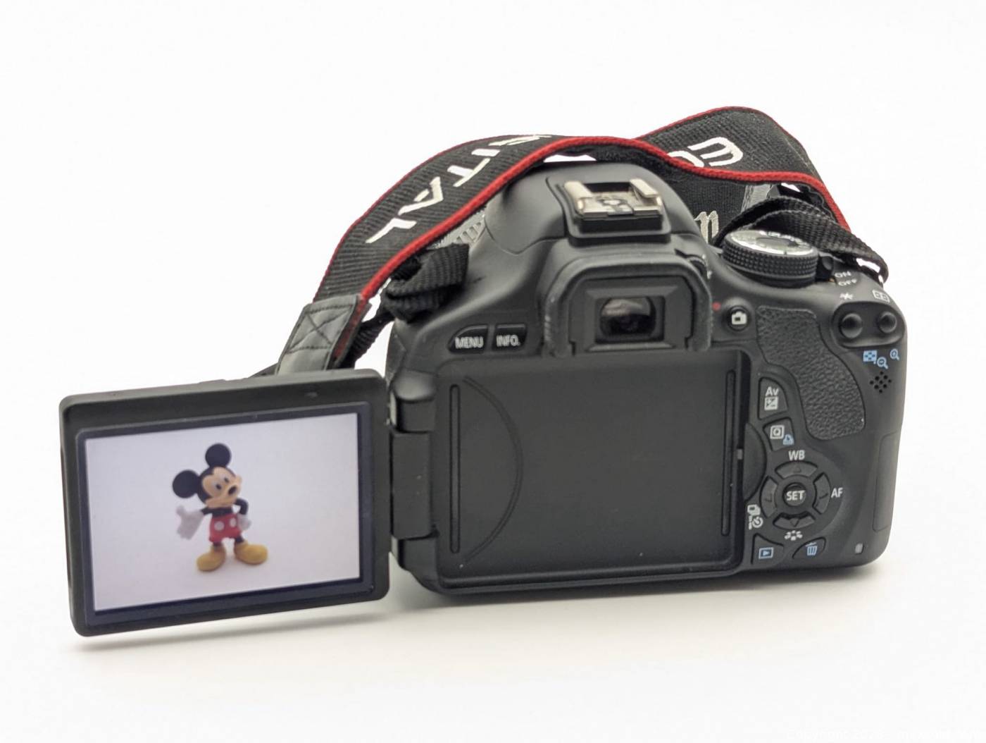 Canon EOS Rebel T3i DSLR with 18-55mm Lens, 3 Batteries, Charger | Maxsold