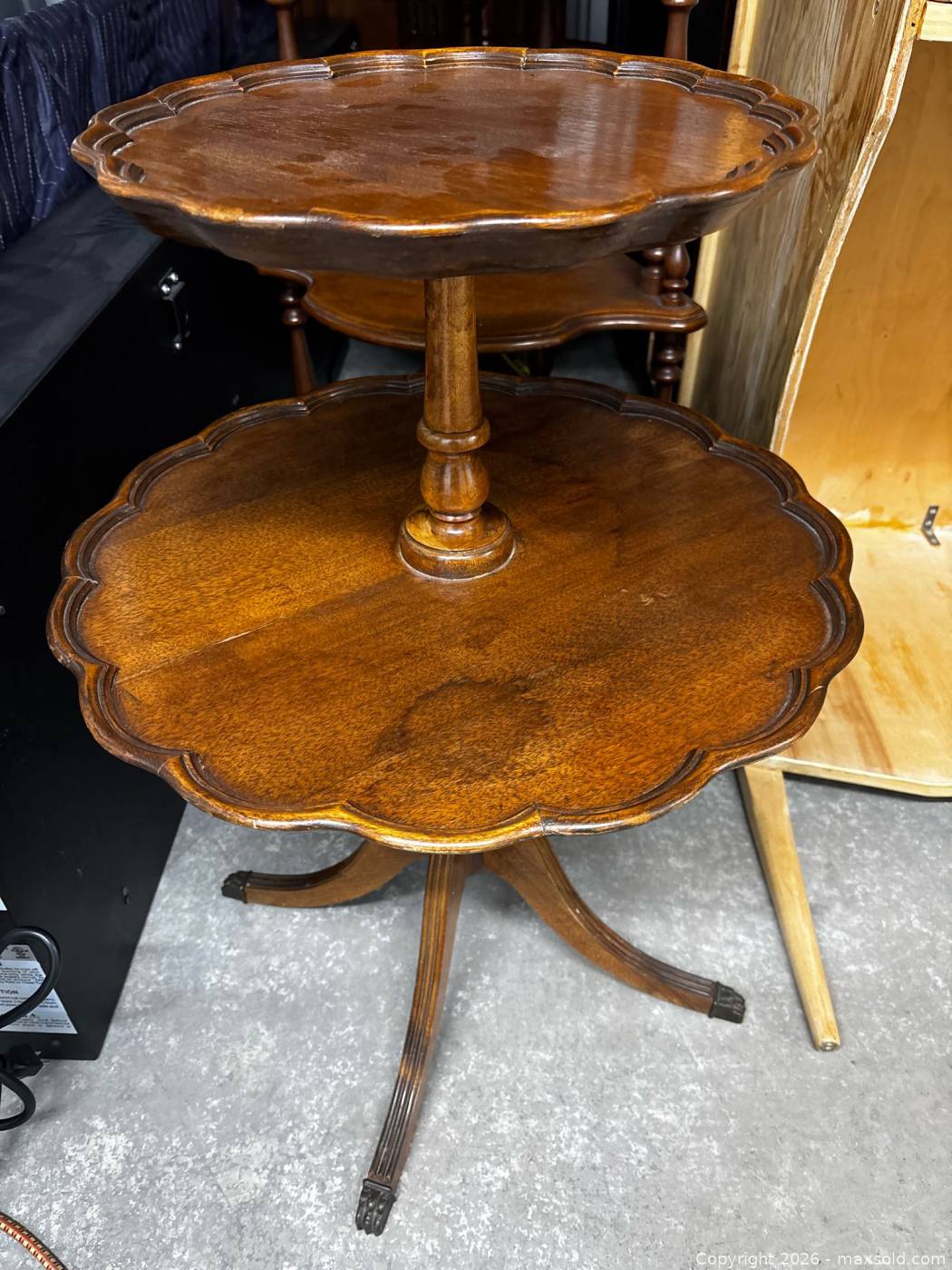 Two-Tier Pedestal Table | Maxsold