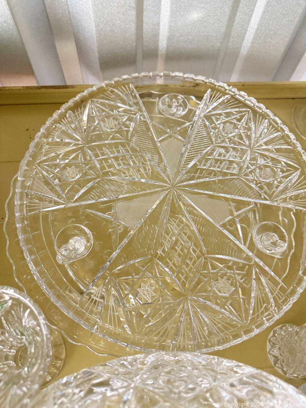Vintage crystal dining ware 23 pcs | Maxsold