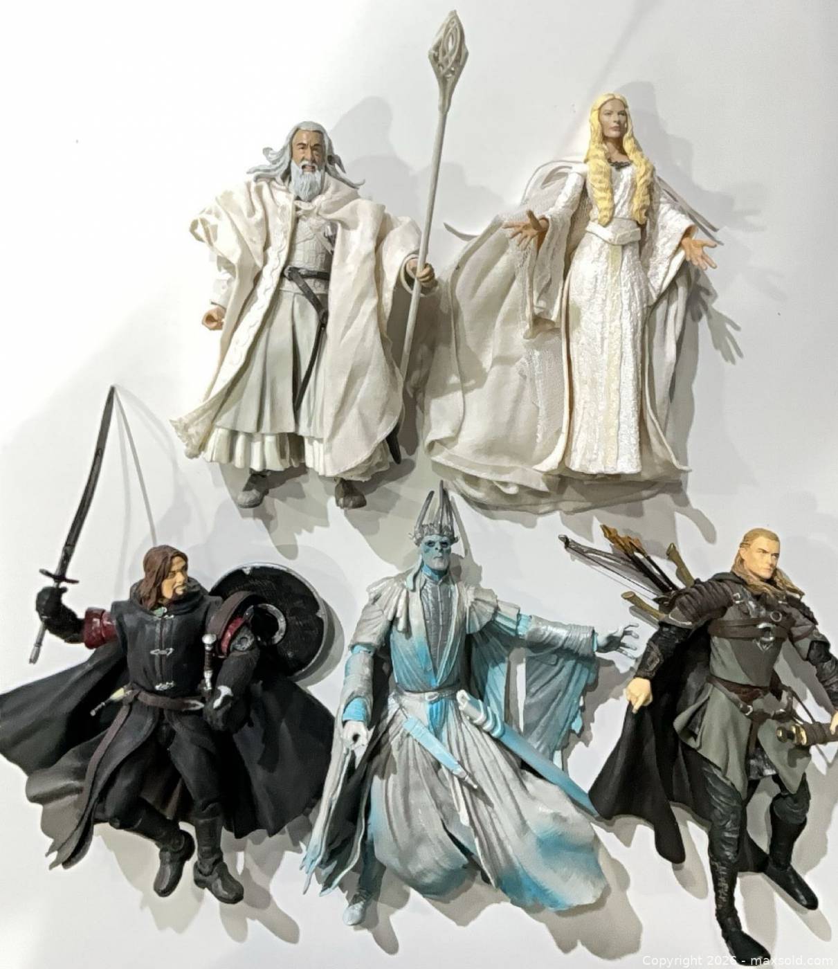 Lord of the Rings Action Figures – 5 pcs | Maxsold