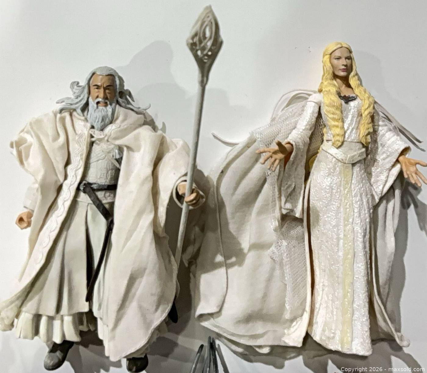 Lord of the Rings Action Figures – 5 pcs | Maxsold