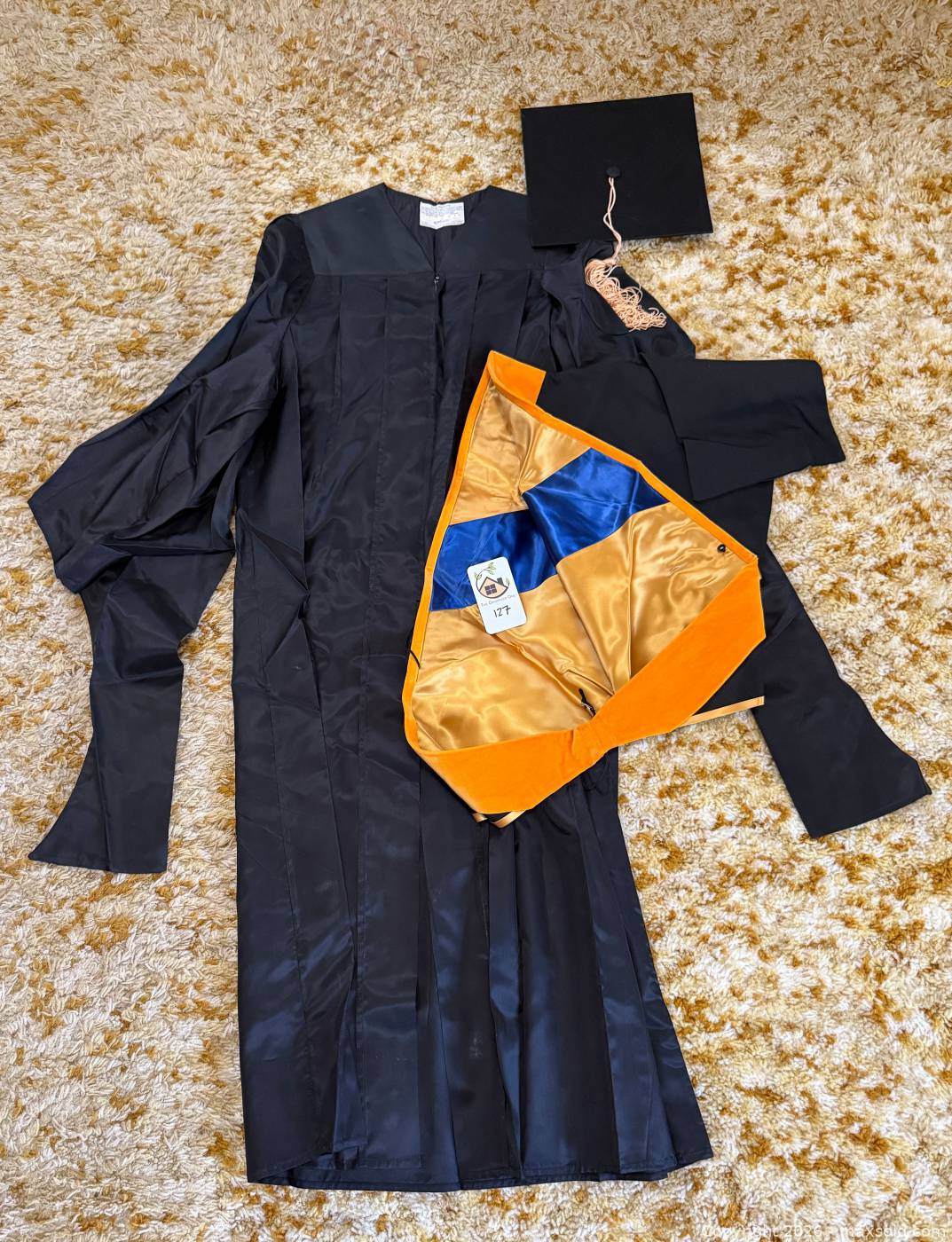 1960s academic graduation regalia set | Maxsold