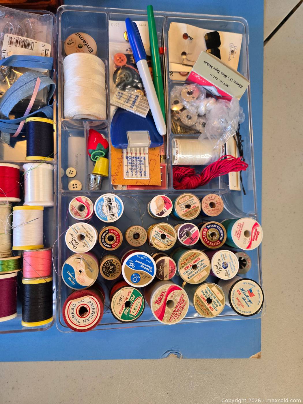 Plastic sewing box with assorted thread and notions | Maxsold