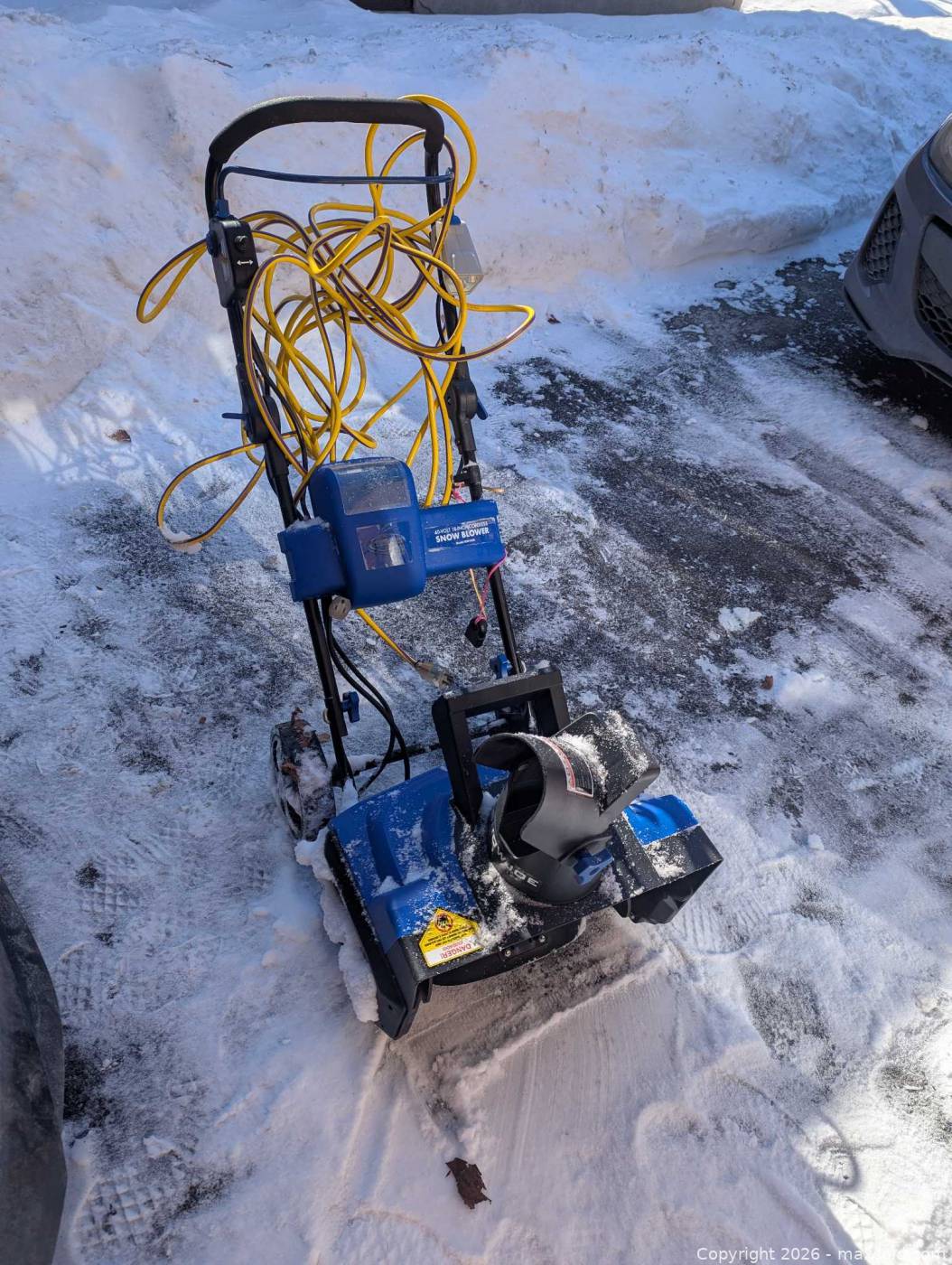 Snow Joe 40V 18-In Cordless Snowblower Kit | Maxsold