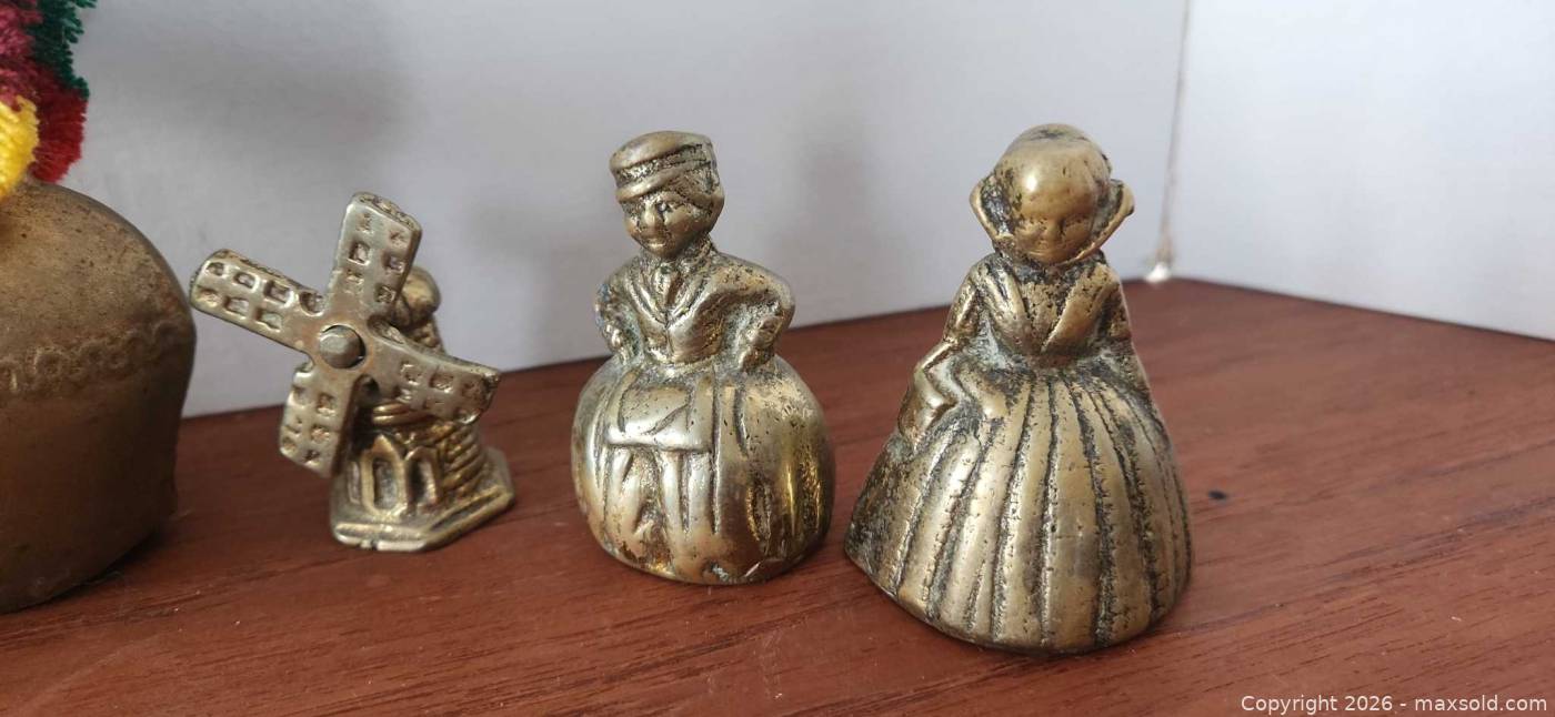 Brass Dutch Collectibles and Cowbells | Maxsold