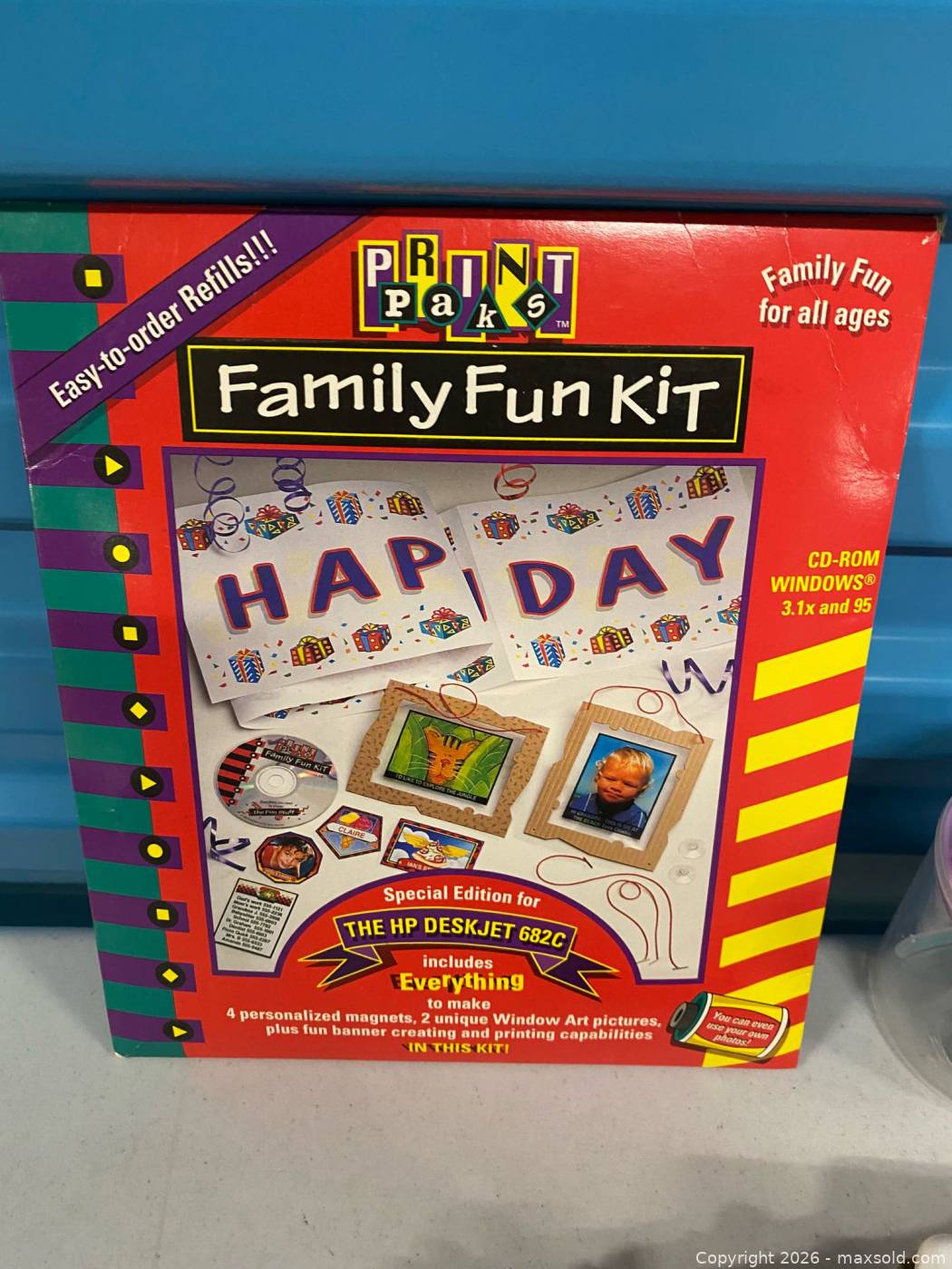 Handheld Sewing Machine, Sewing Kits, Elastic, PrintPaks CD-ROM | Maxsold