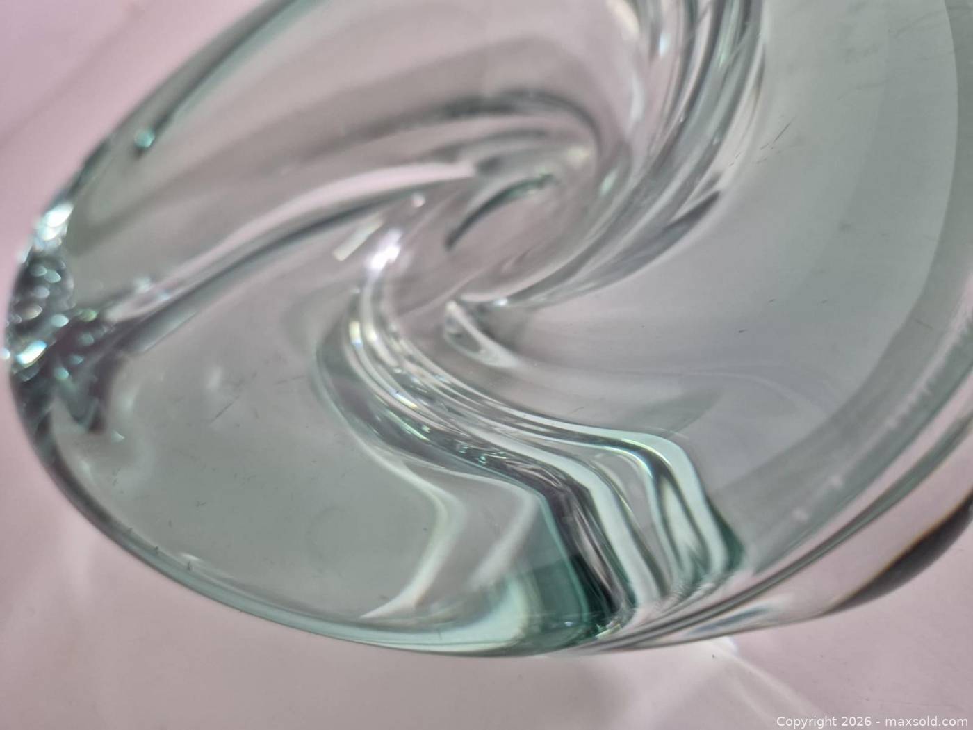 Val Saint Lambert triangular twisted crystal | Maxsold