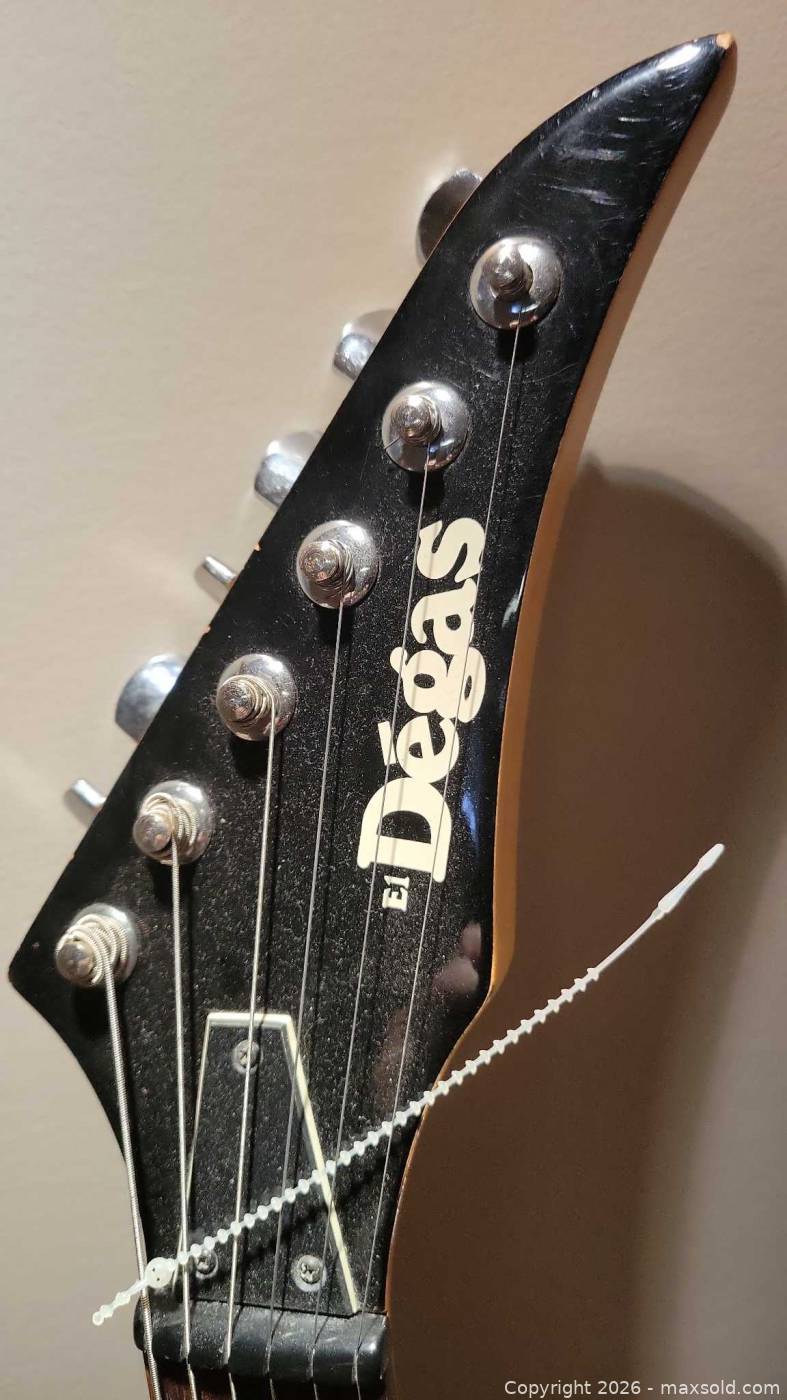 Degas Strat-style solid-body electric guitar | Maxsold