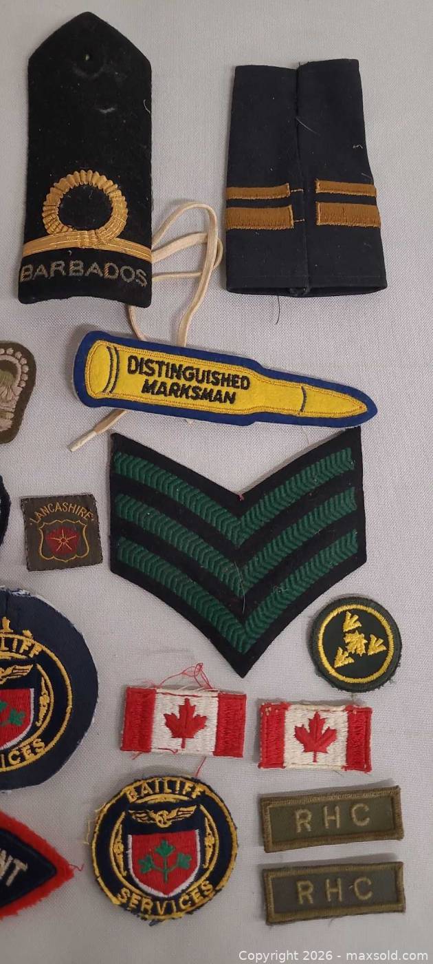 Approx. 24 embroidered uniform and club patches | Maxsold