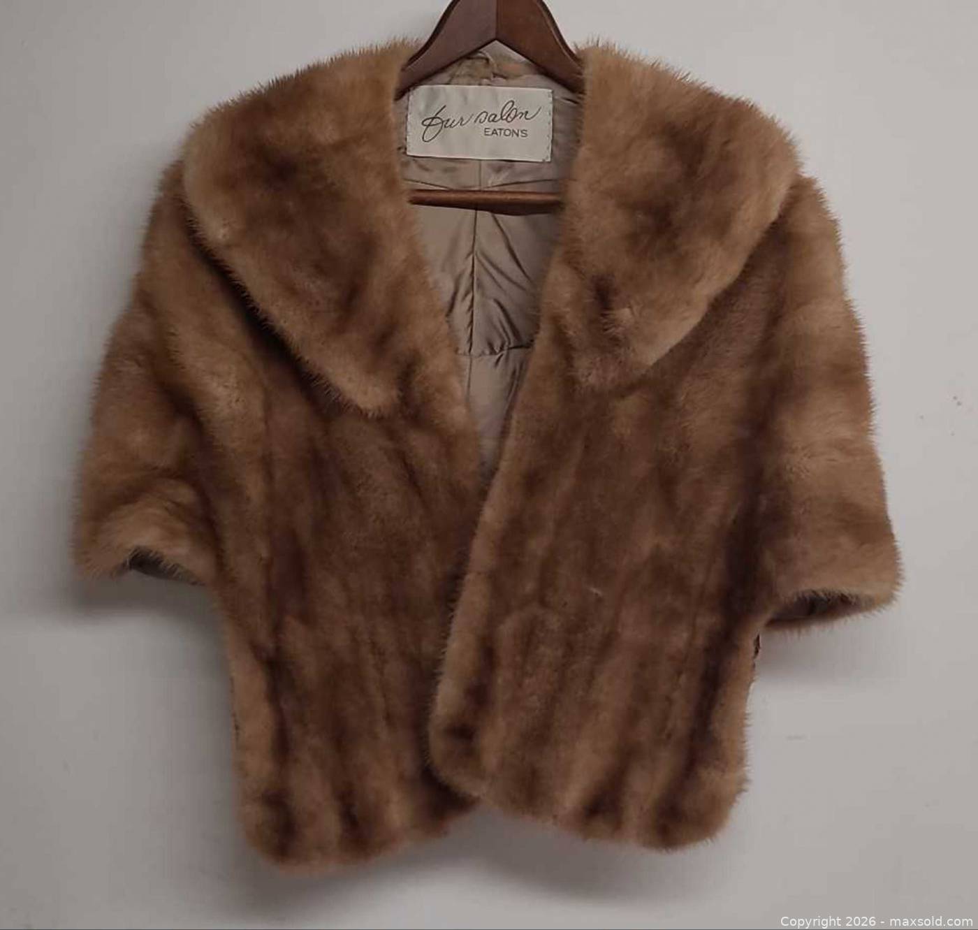 Fur Salon Eaton's short fur bolero | Maxsold