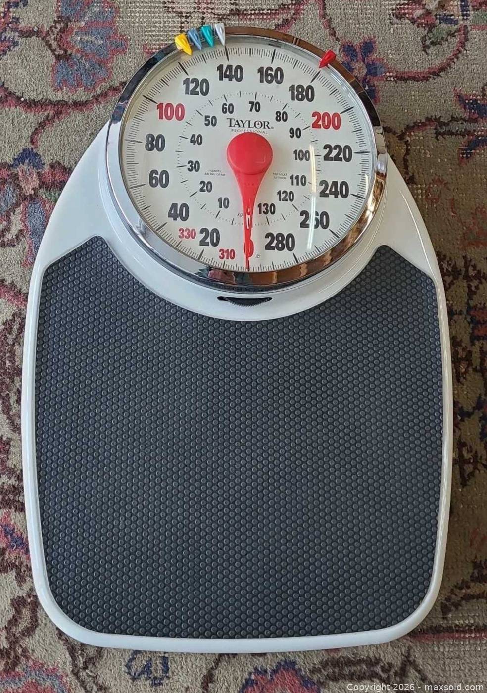 Taylor analog mechanical bathroom scale | Maxsold