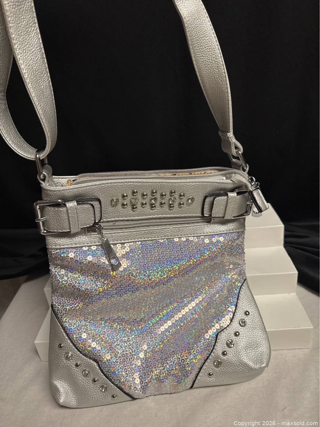 Silver faux leather rhinestone crossbody bag | Maxsold