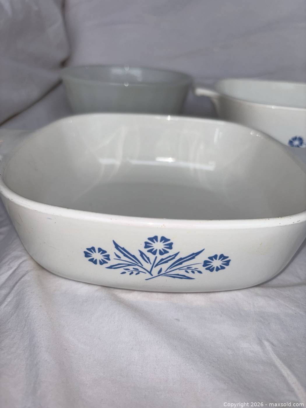 Vintage Corning Cornflower Casseroles & Pyrex Mixing Bowls, 5-Piece Set ...