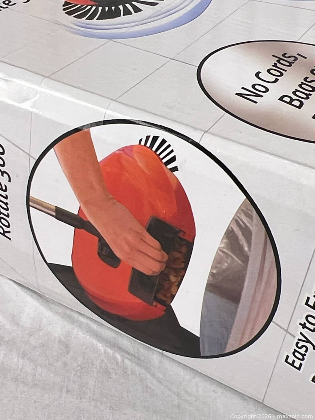 Fuller Brush Roto Sweep Manual Floor Sweeper | Maxsold