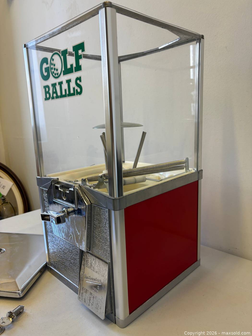 Vintage Northwestern Golf Ball Vending Machine | Maxsold