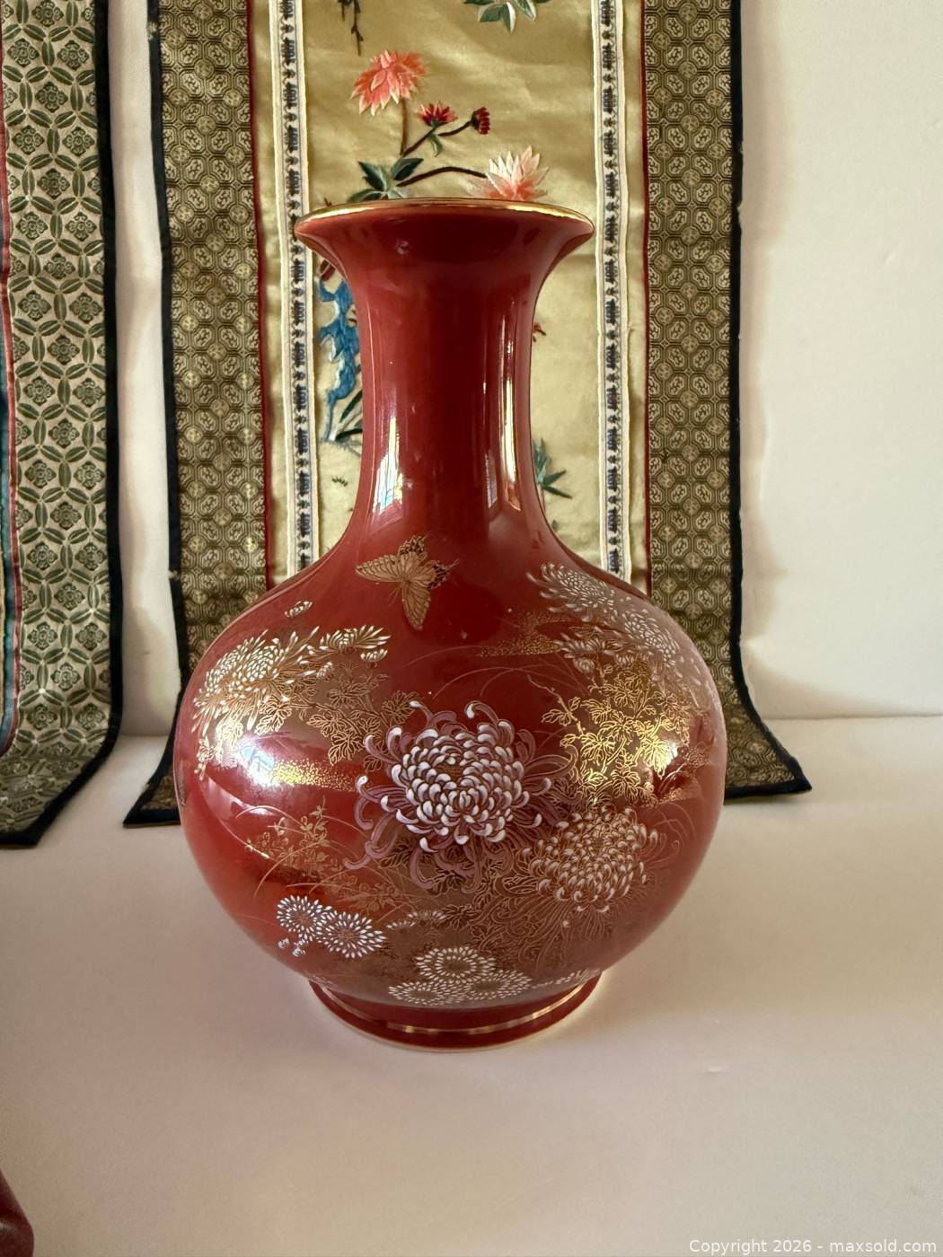 Eaton Collection Japanese Vase, Embroidered Silk Panels, Inro And ...